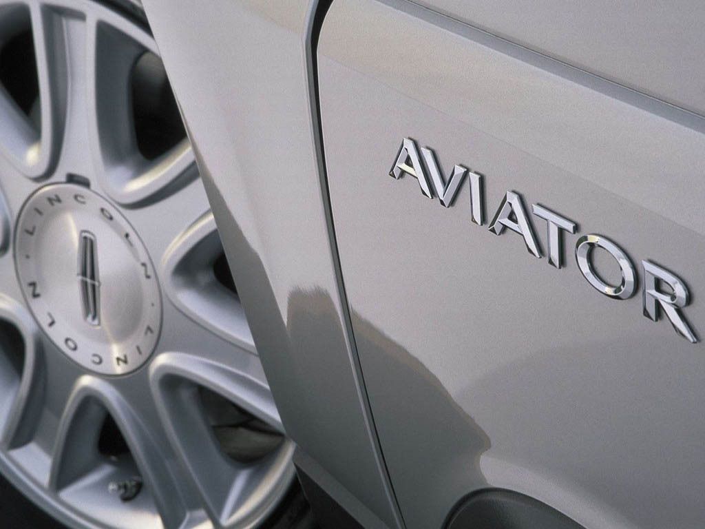 2004 Lincoln Aviator