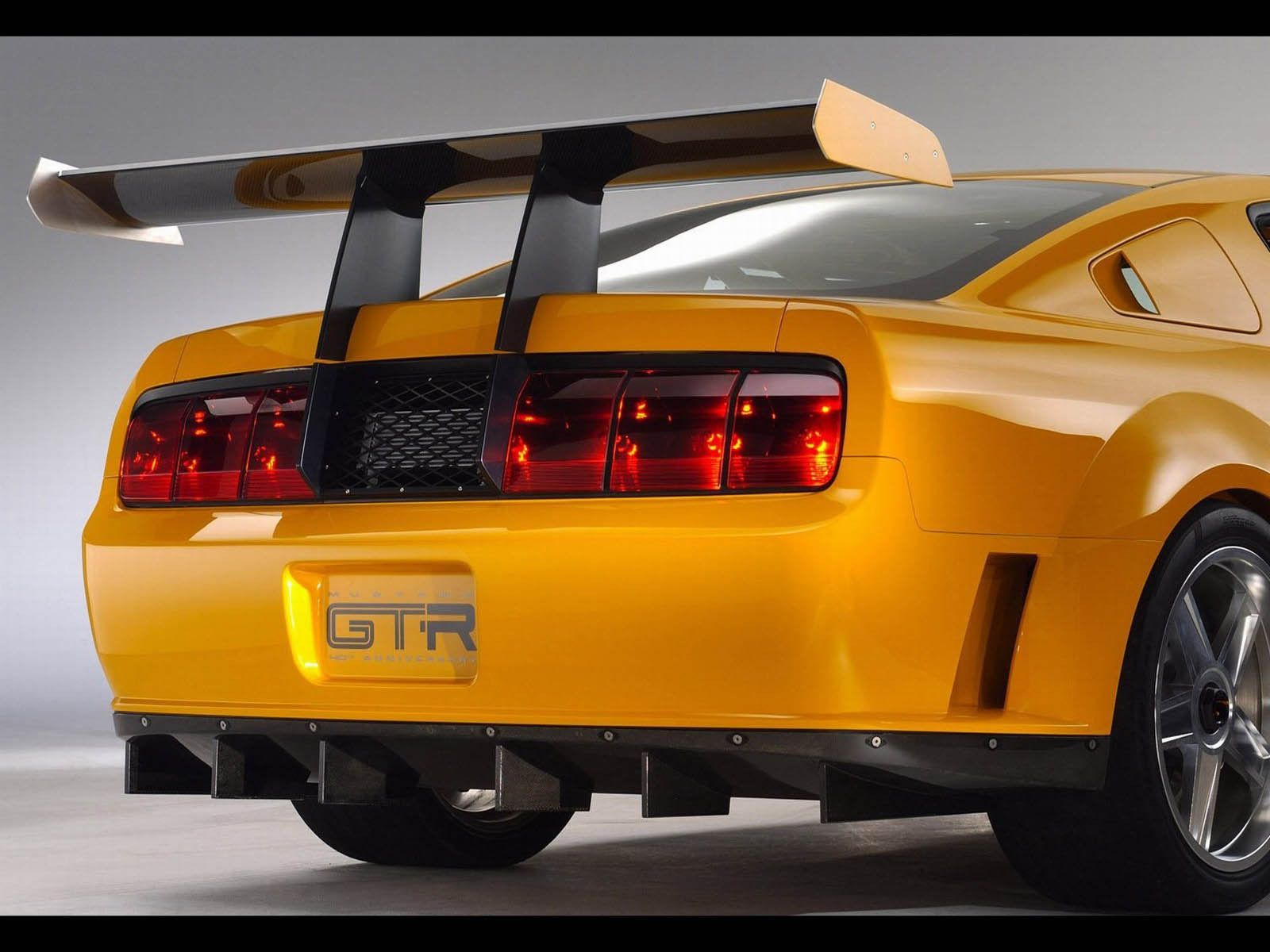 2005 Ford Mustang GTR