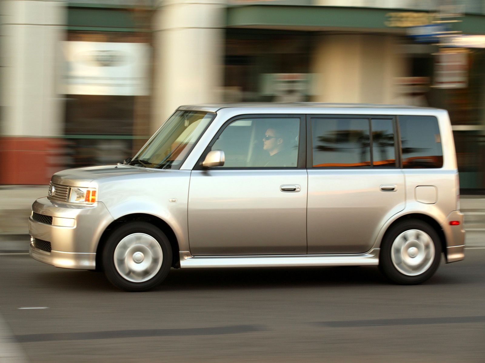 2004 Scion xB Series 1.0