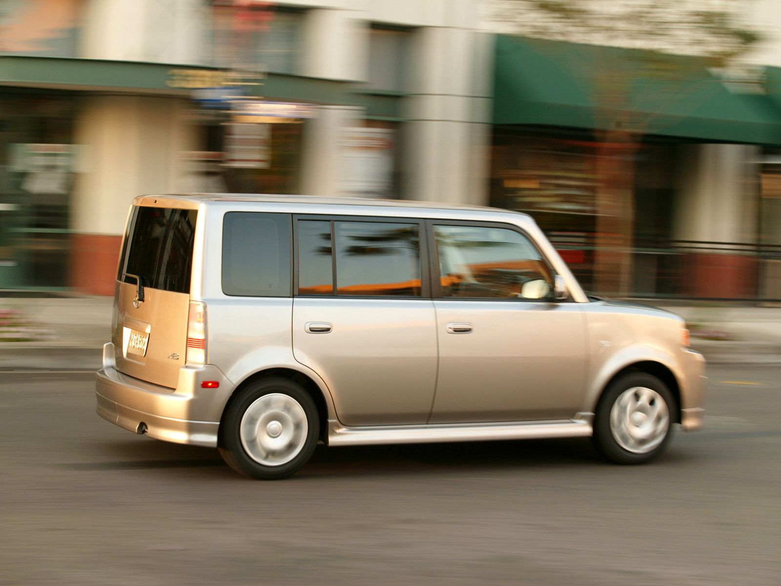 2004 Scion xB Series 1.0