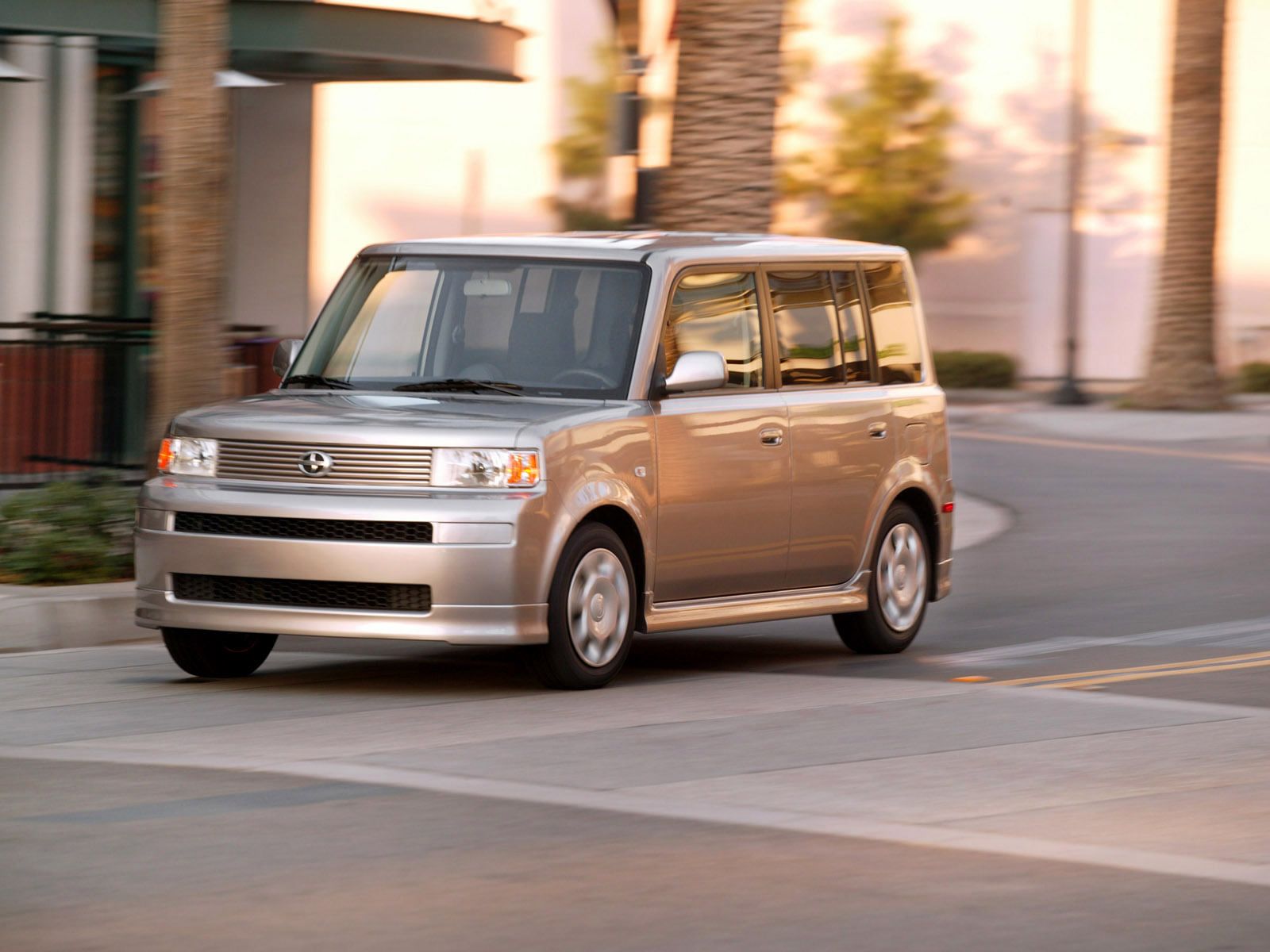 2004 Scion xB Series 1.0