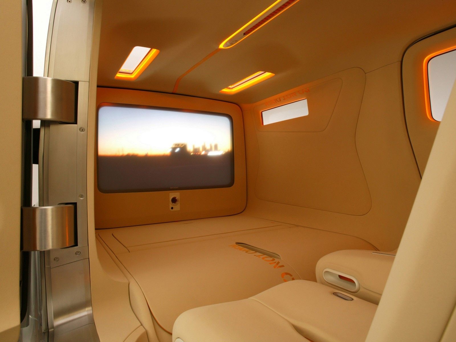 2005 Ford SYNUS