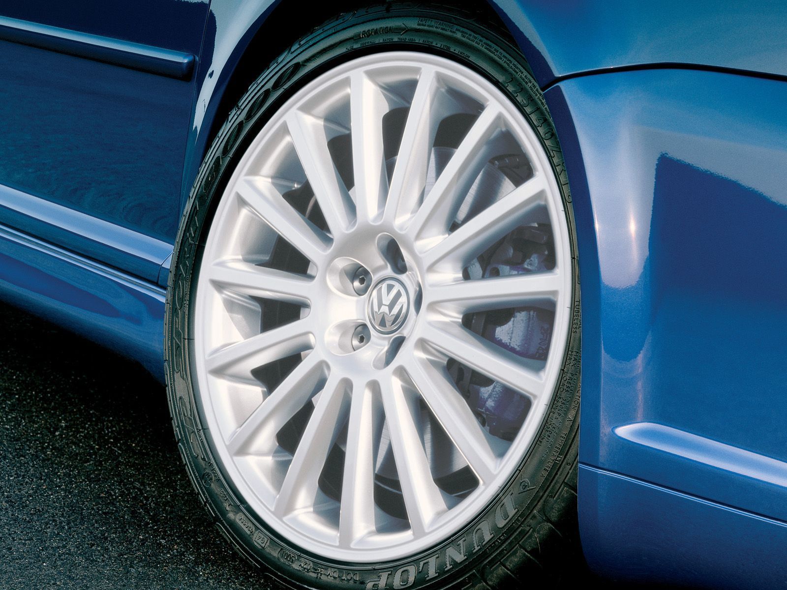 2005 Volkswagen Golf R32