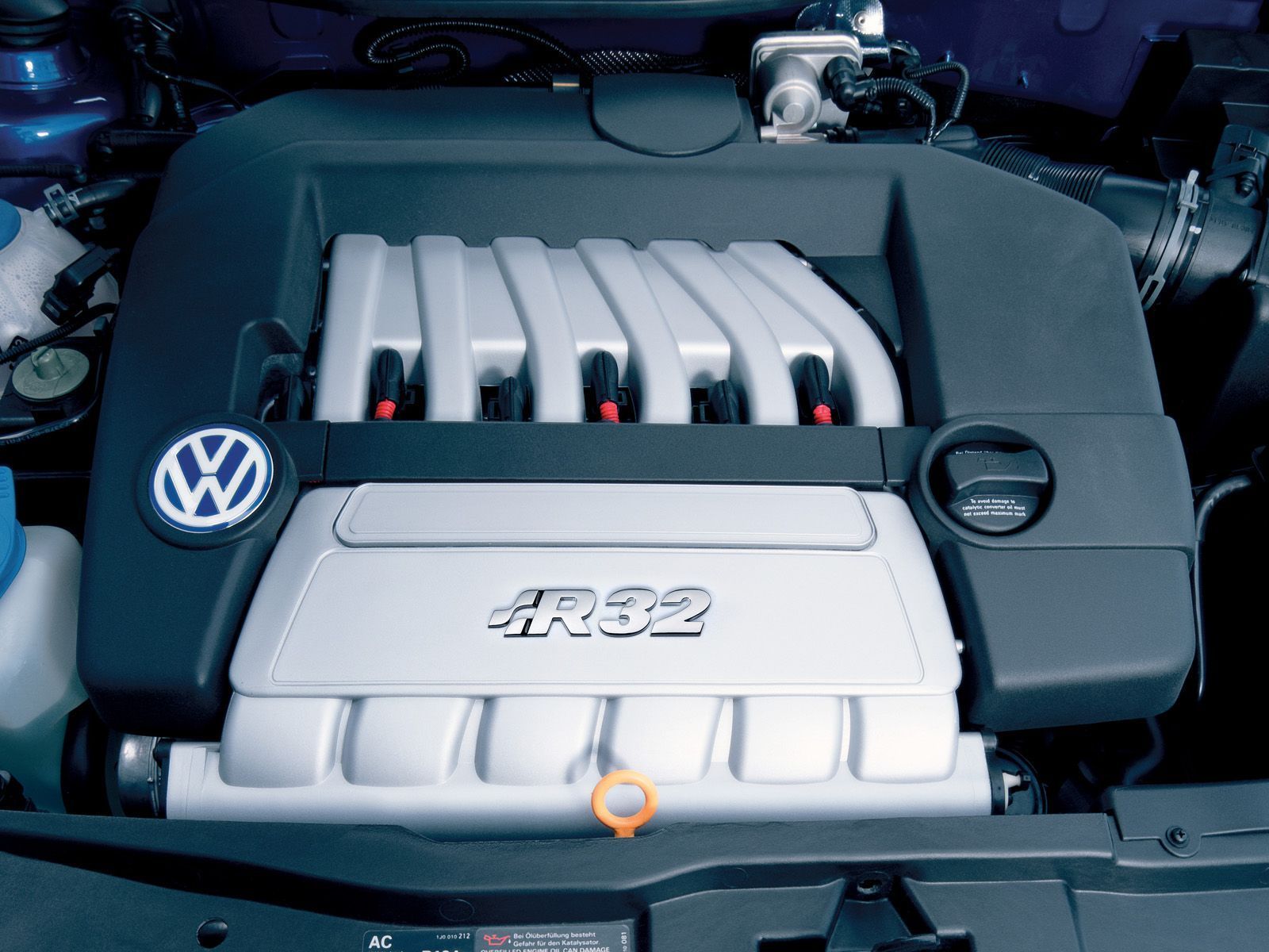 2005 Volkswagen Golf R32