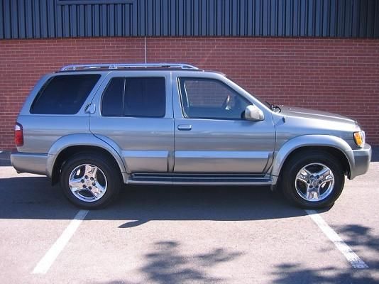 2003 Infiniti QX4