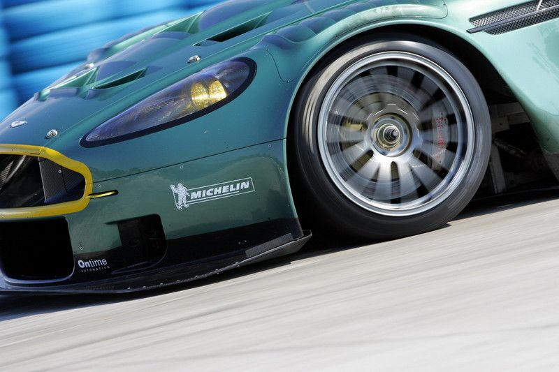 2005 Aston-Martin DBR9