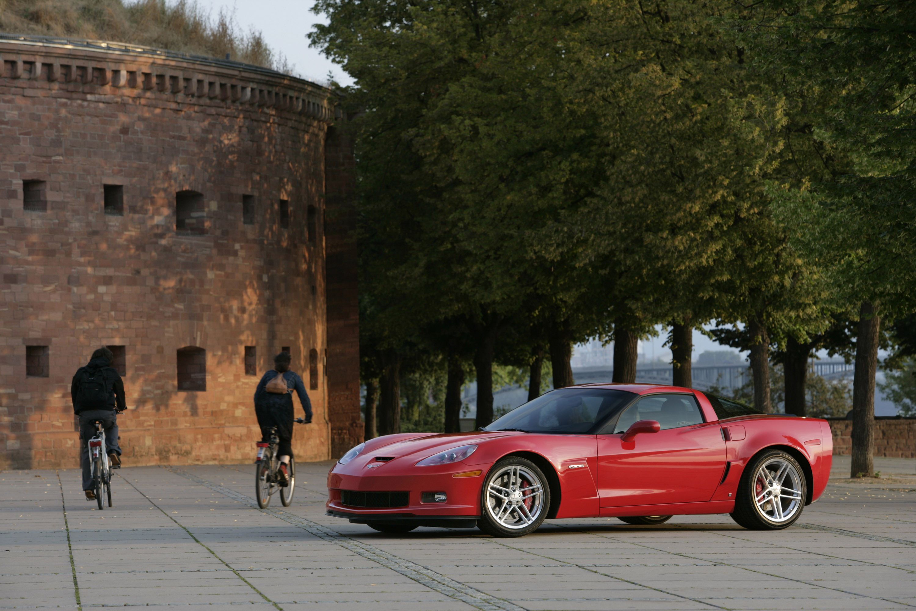 Chevrolet Corvette C6 - Performance, Price, and Photos