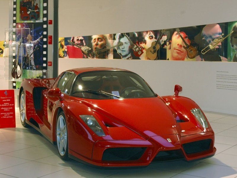 Music stars and supercars - Ferrari and the music