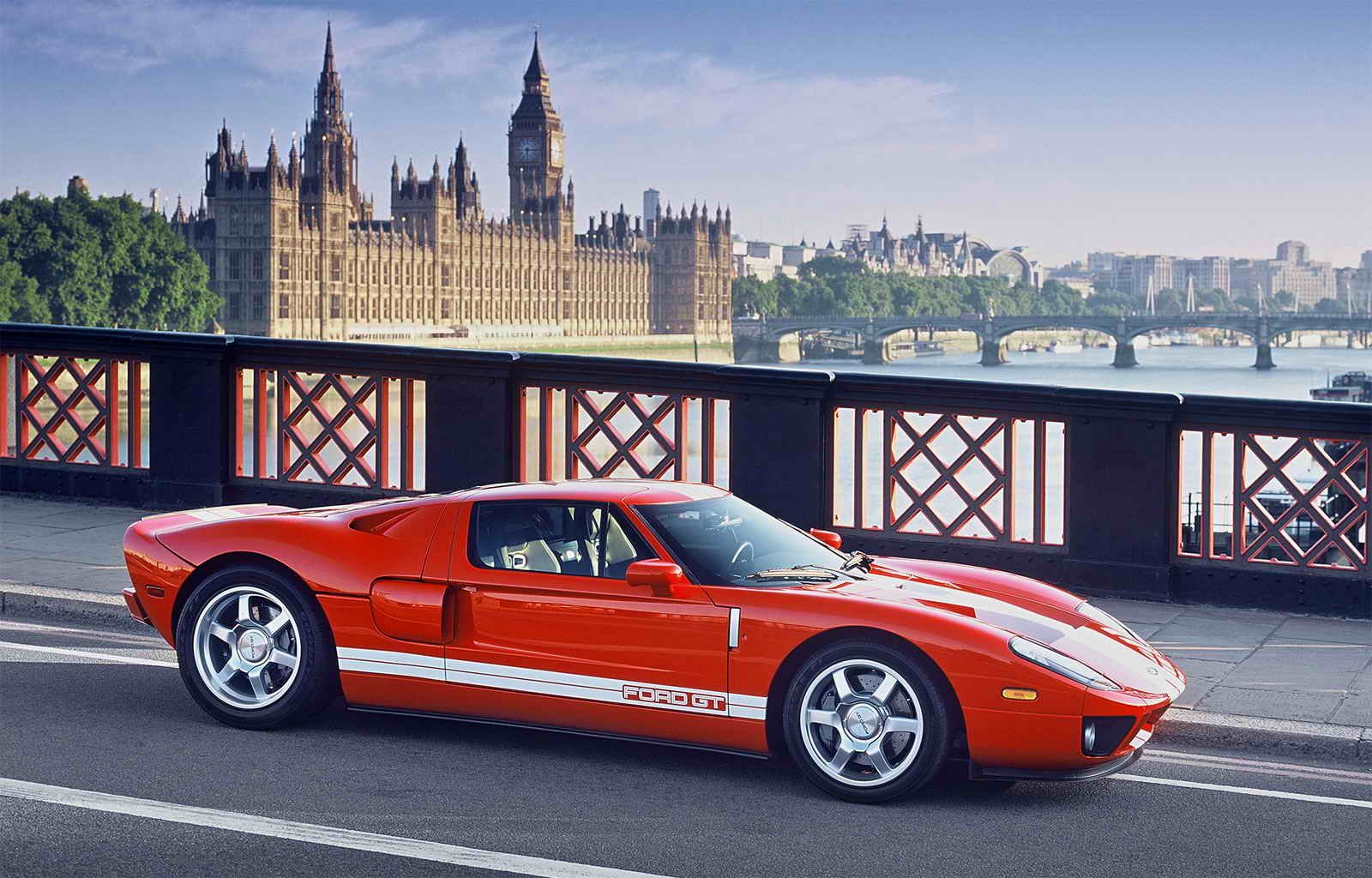 Ford GT - Performance, Price, and Photos