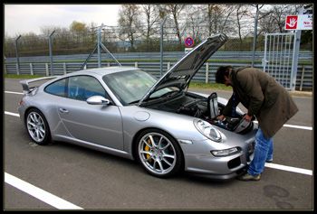 2006 The Porsche GT3 comes back to its origin