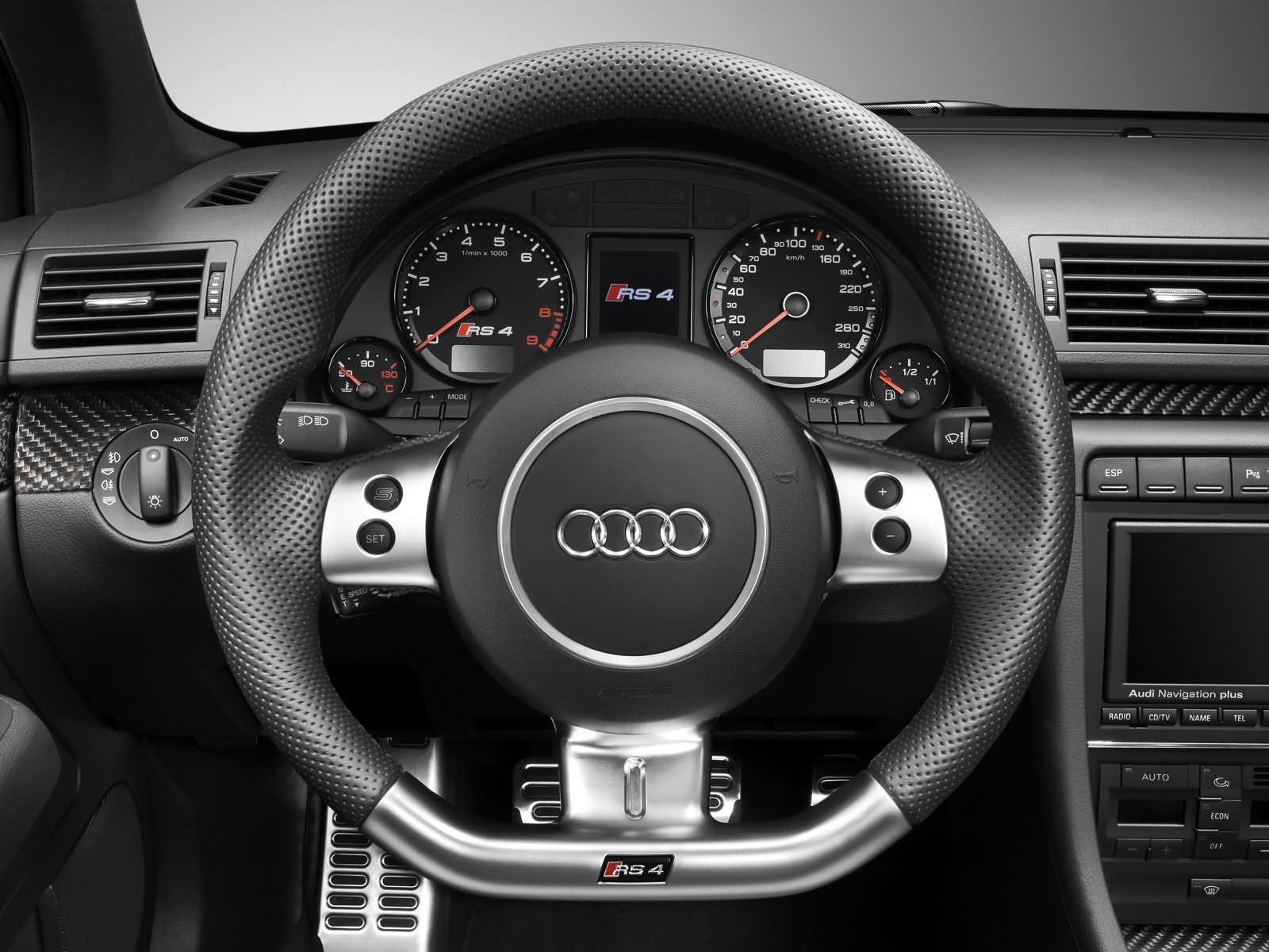 2005 Audi RS4