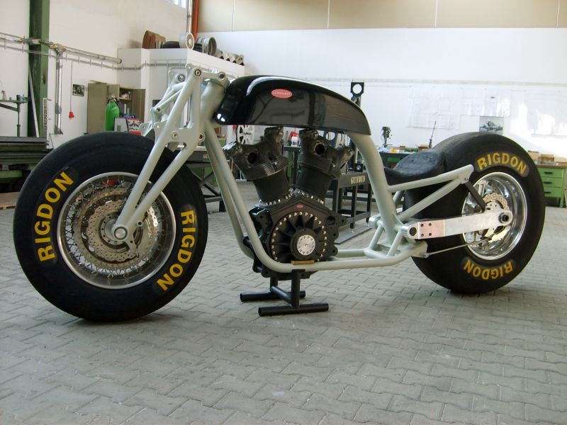 Leonhardt GUNBUS, a real big bike