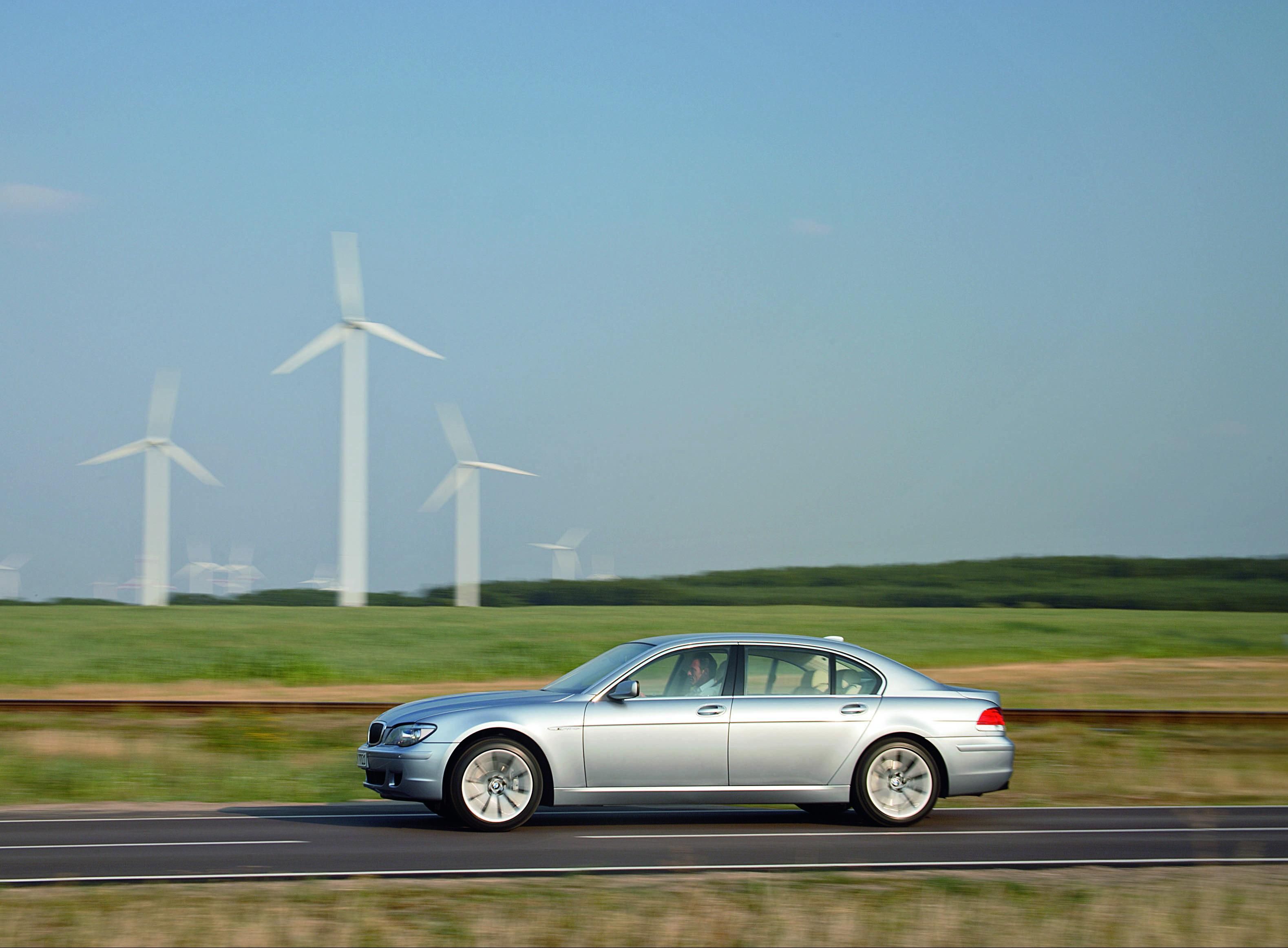 BMW Hydrogen 7 comes to the UK next week