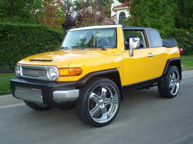 Toyota FJ Cruiser Convertible just in time for summer