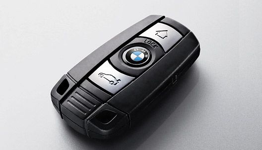 BMW developing world’s first multifunctional car key