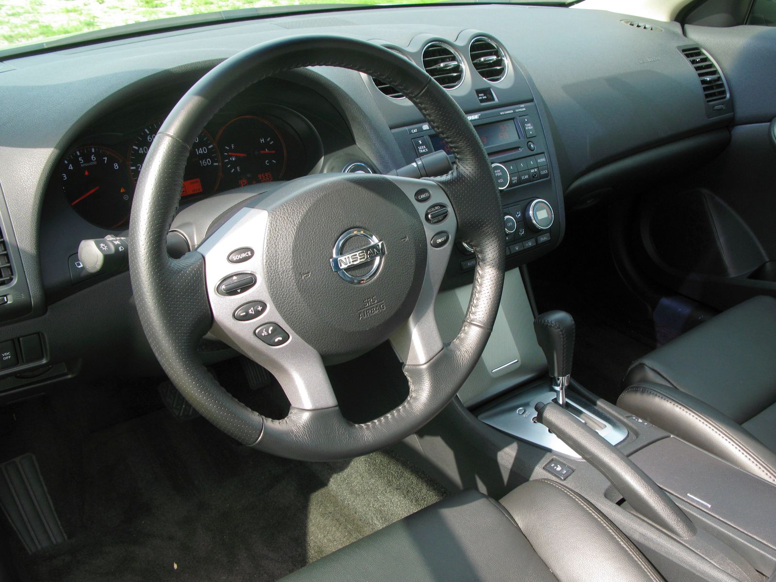2009 Nissan Altima Coupe 3.5 SE