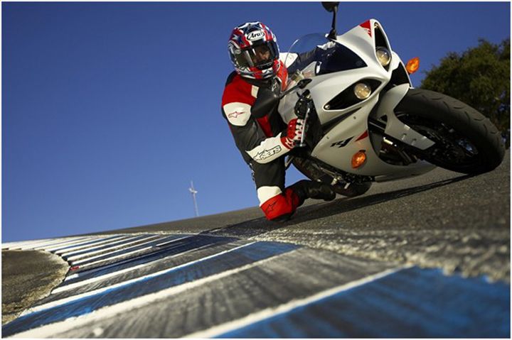 2010 Yamaha YZF-R1 / LE