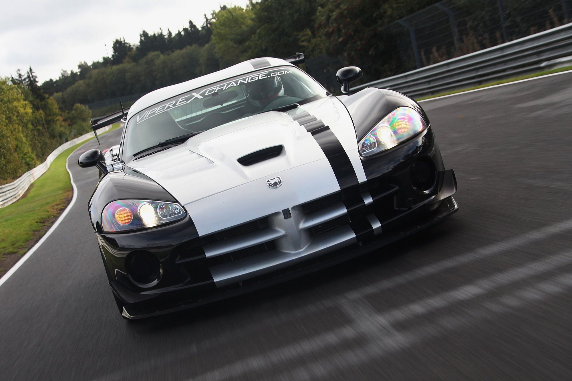 Dodge Viper ACR blasts Nurburging record with 7:12 lap time