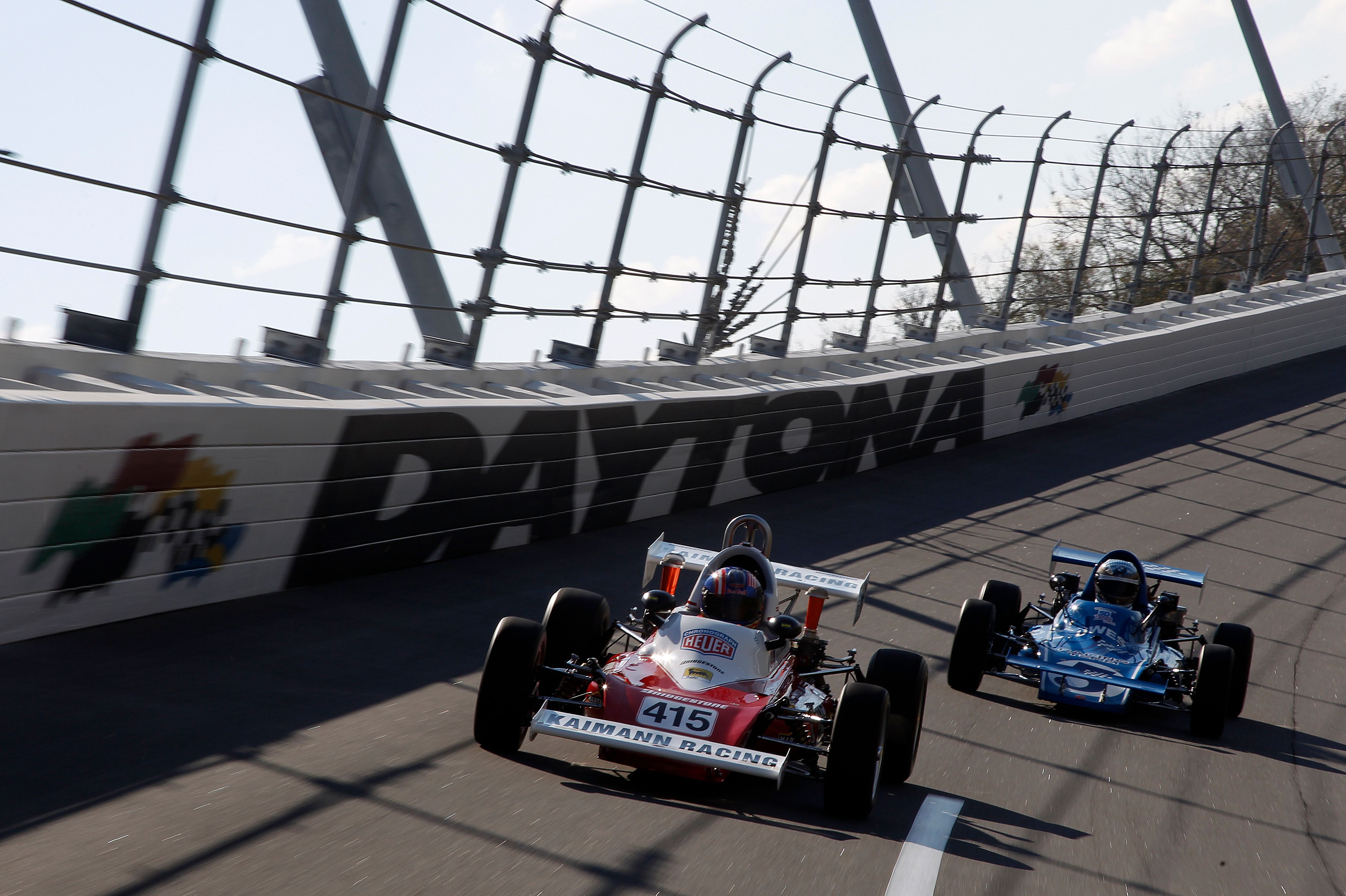 Volkswagen Celebrates Formula Vee 50th Anniversary in Style