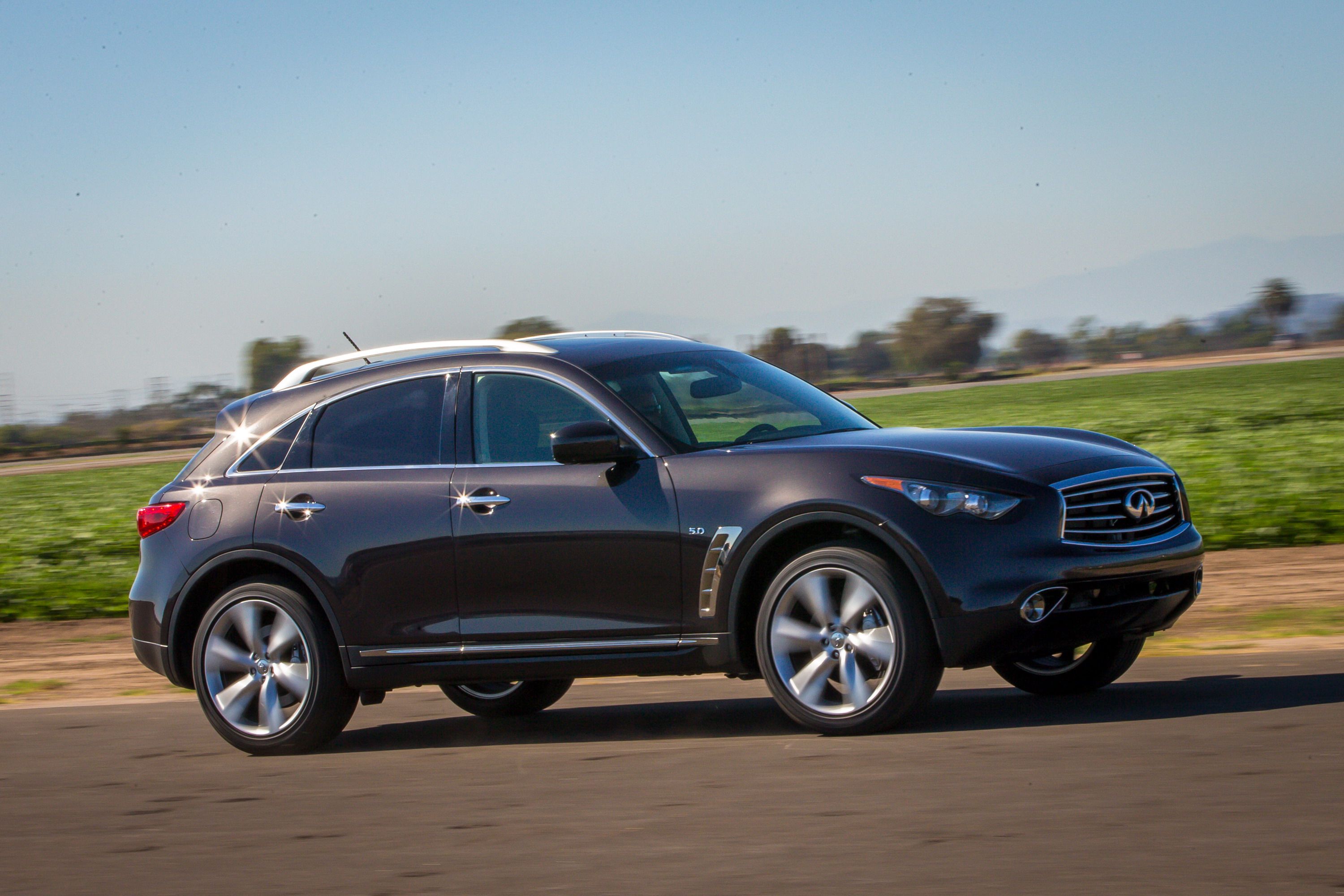 2014 - 2015 Infiniti QX70
