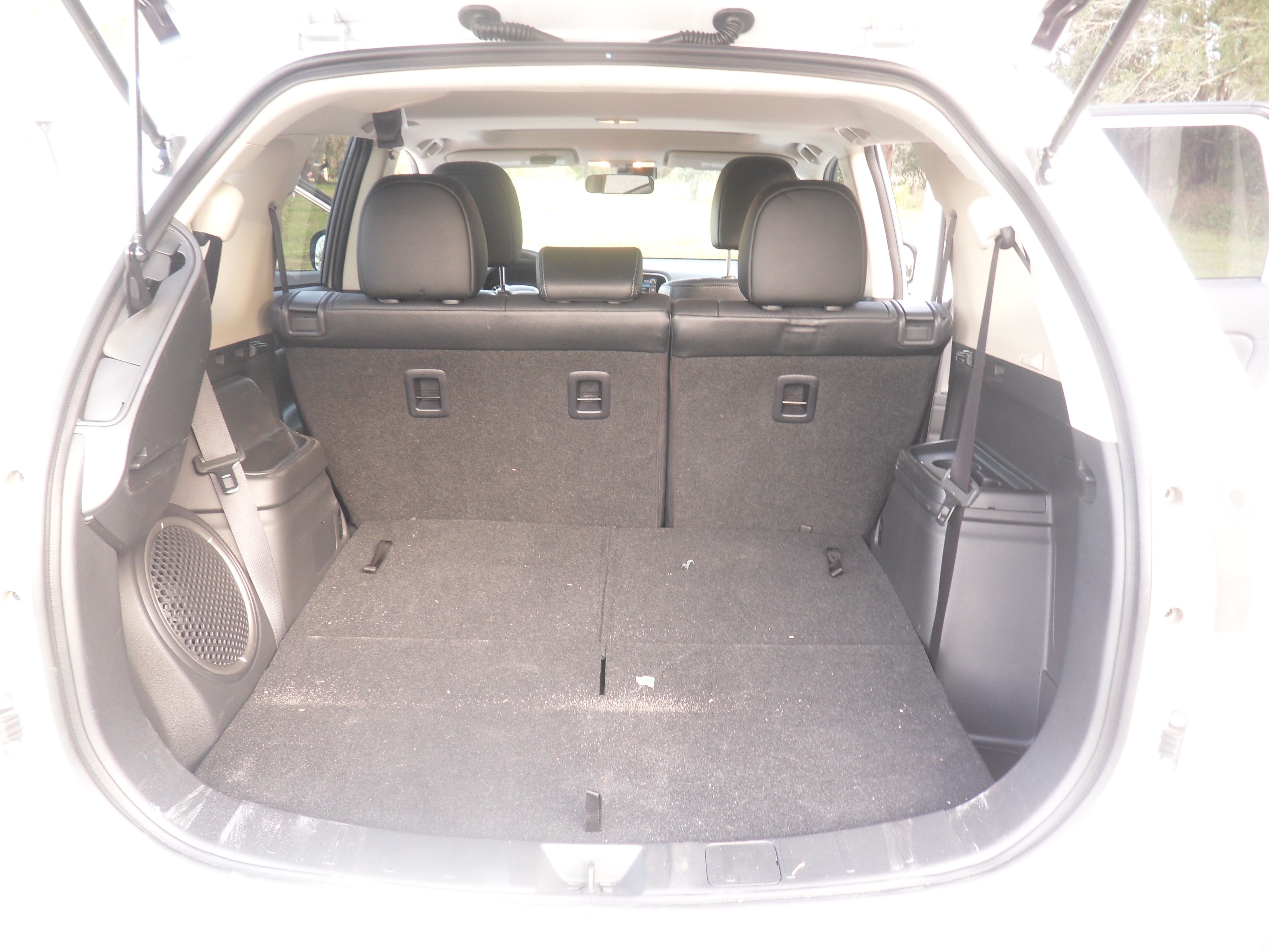 2014 Mitsubishi Outlander SE Touring - Driven