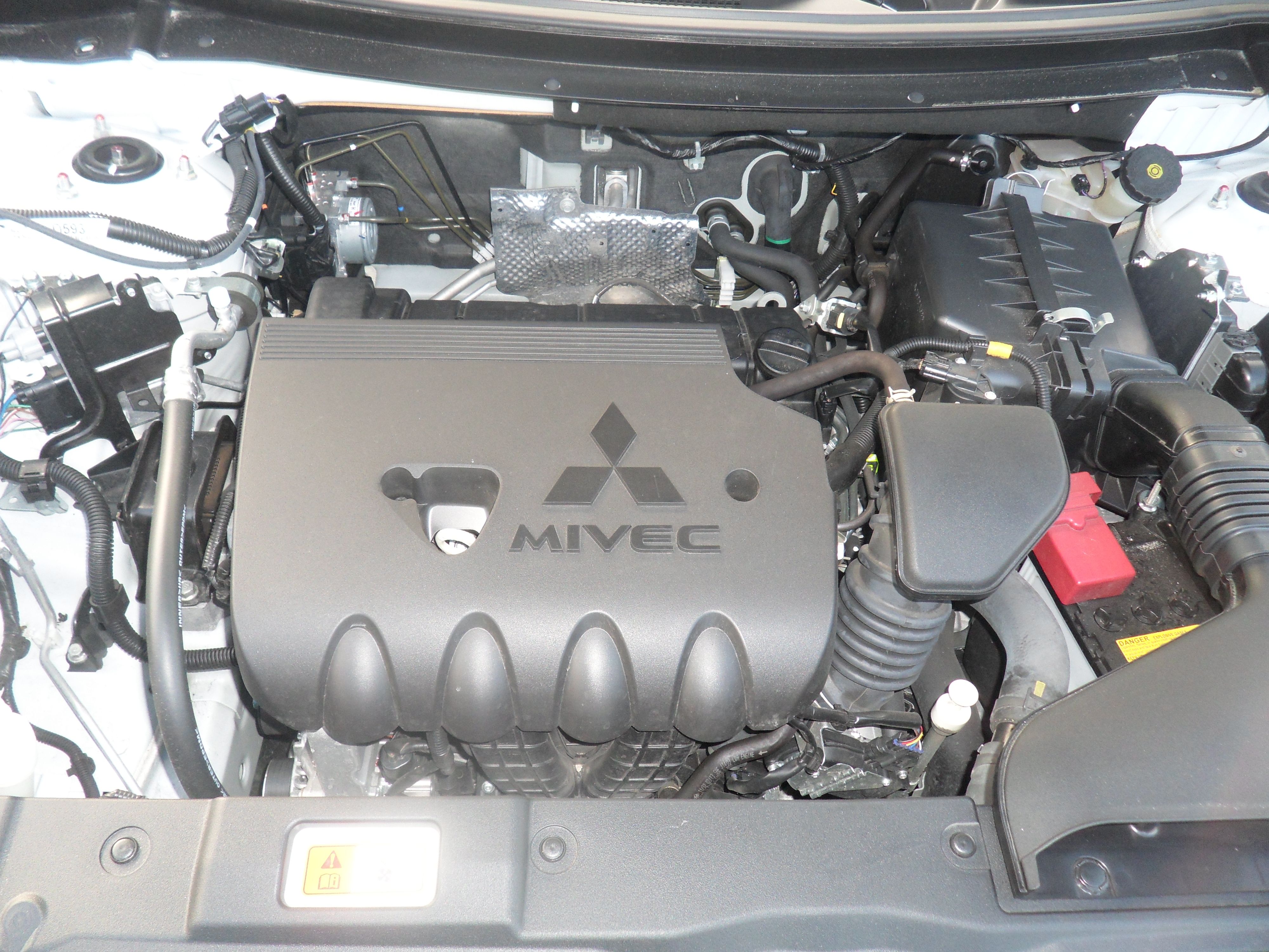 2014 Mitsubishi Outlander SE Touring - Driven