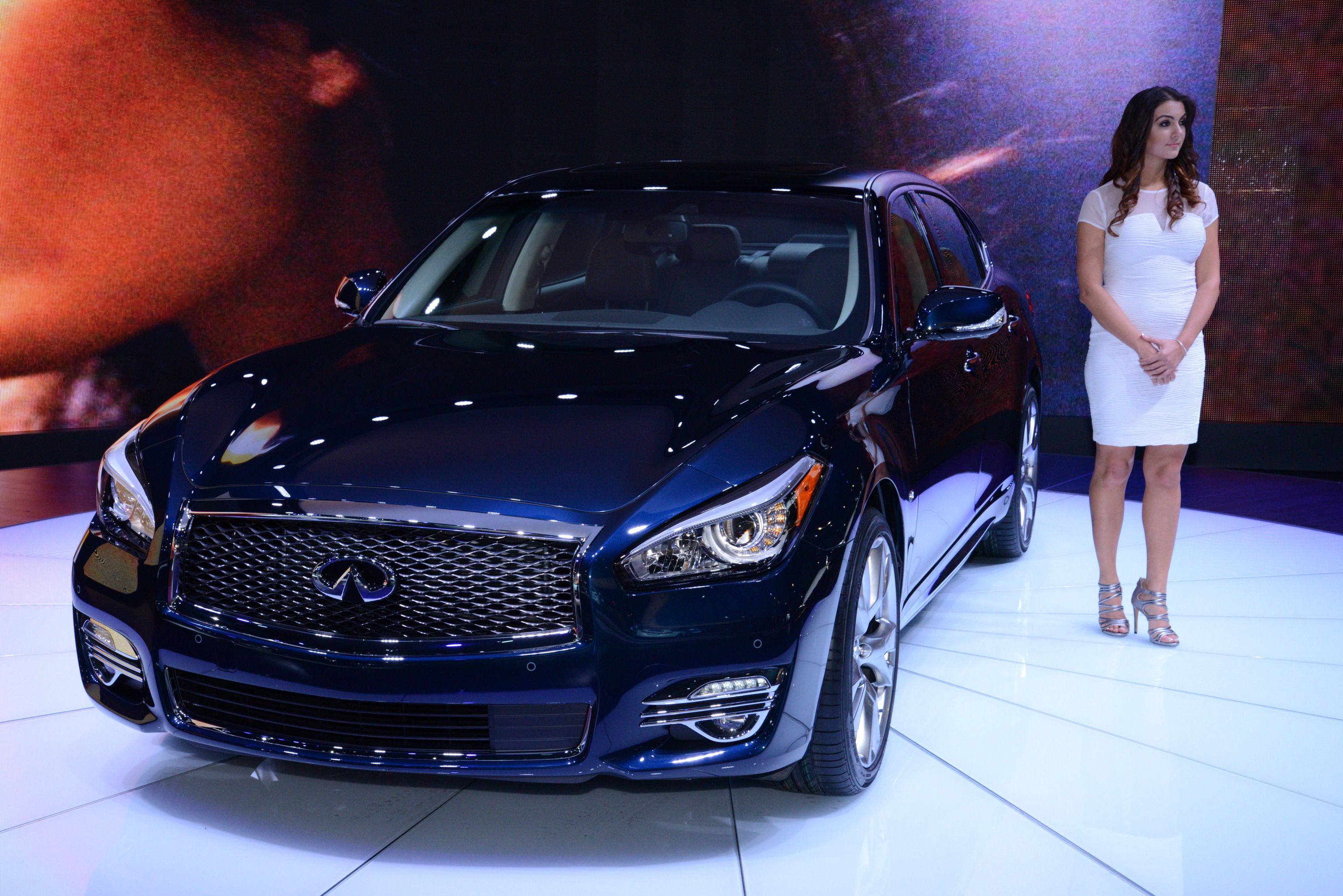 2015 - 2016 Infiniti Q70