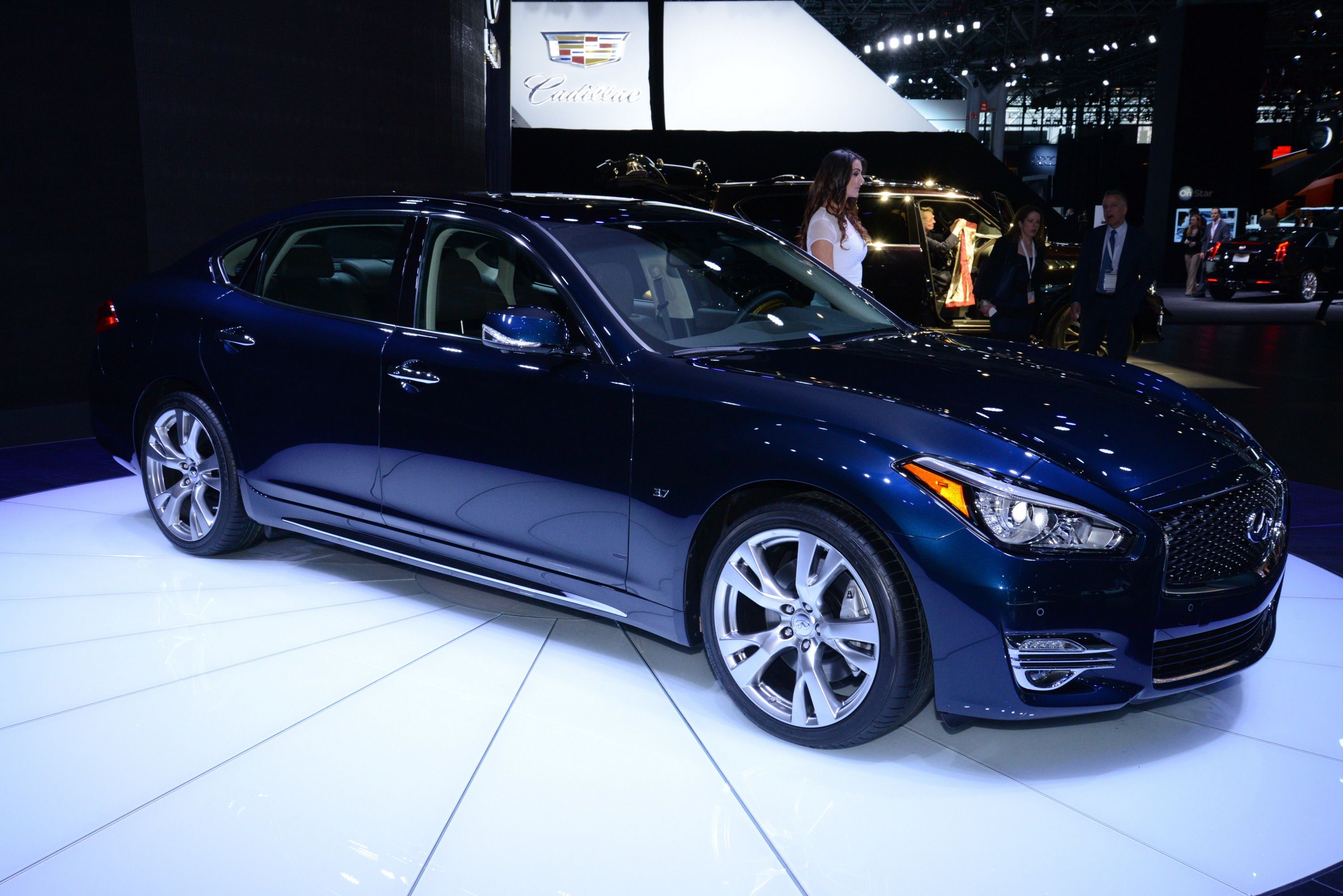 2015 - 2016 Infiniti Q70