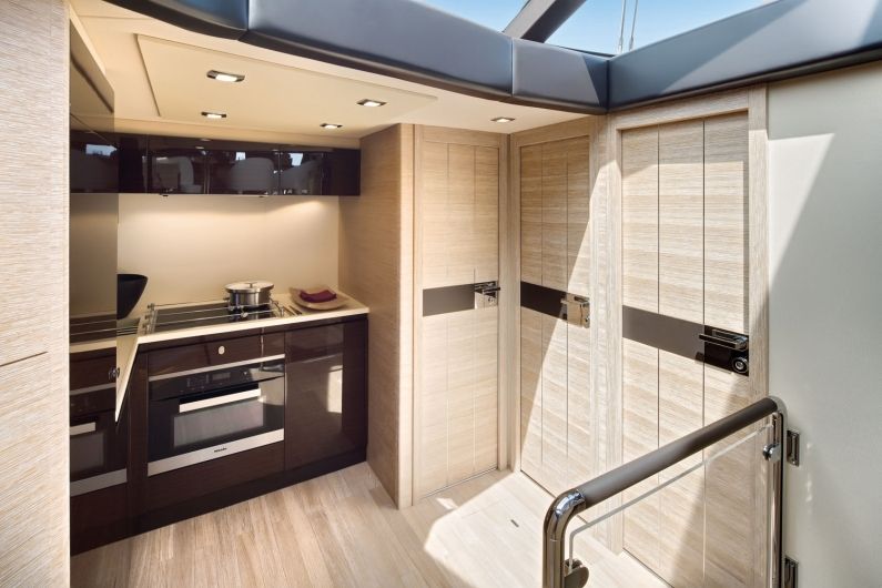 2014 Azimut 66 Dragon