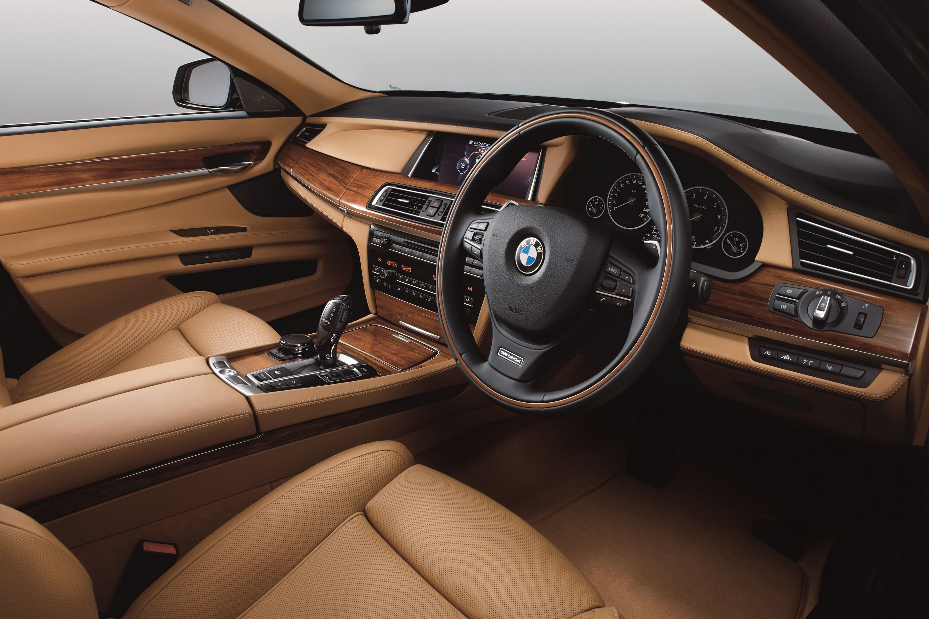 2015 BMW ActiveHybrid 7 Individual Edition