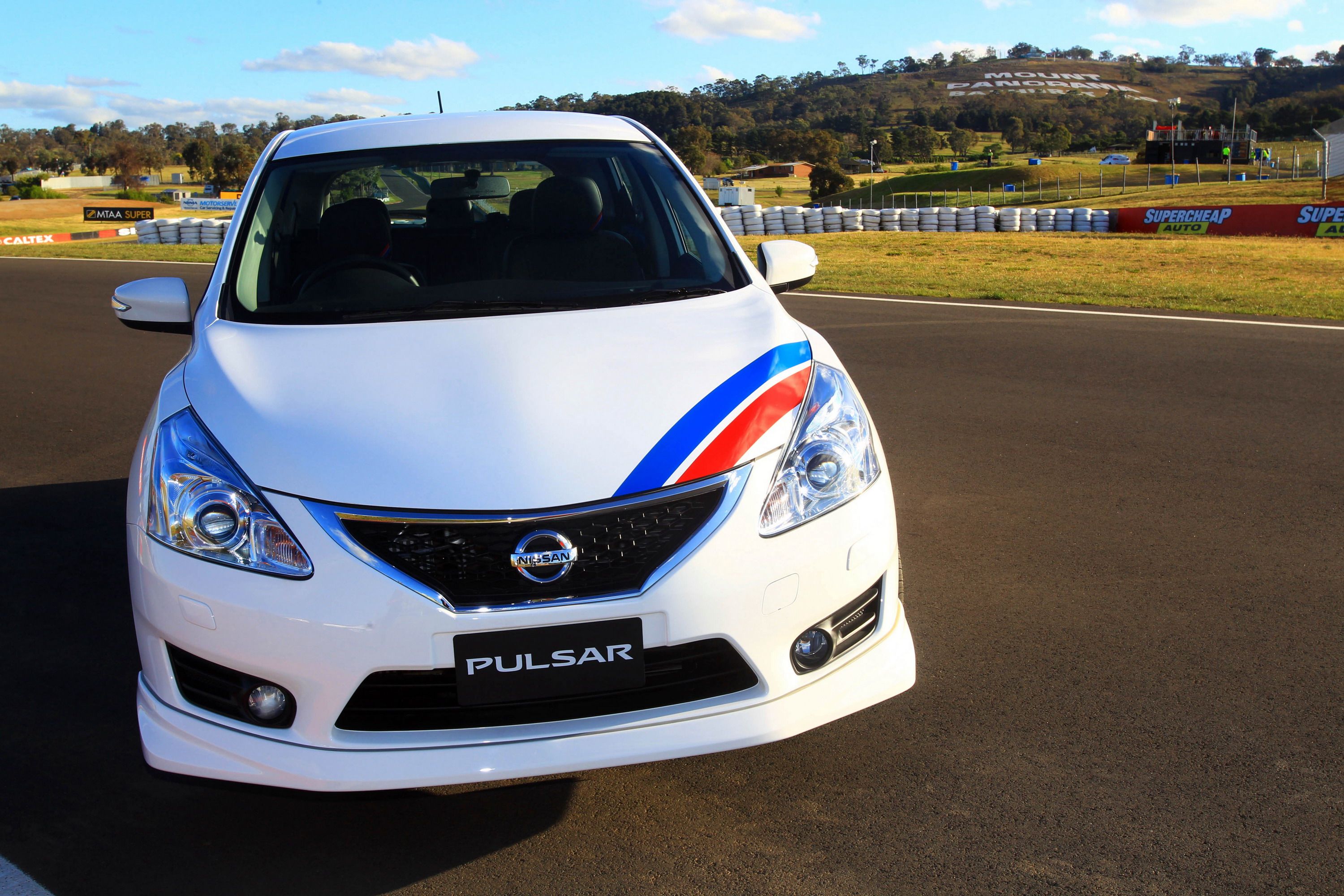 2014 Nissan Pulsar SSS Heritage Edition