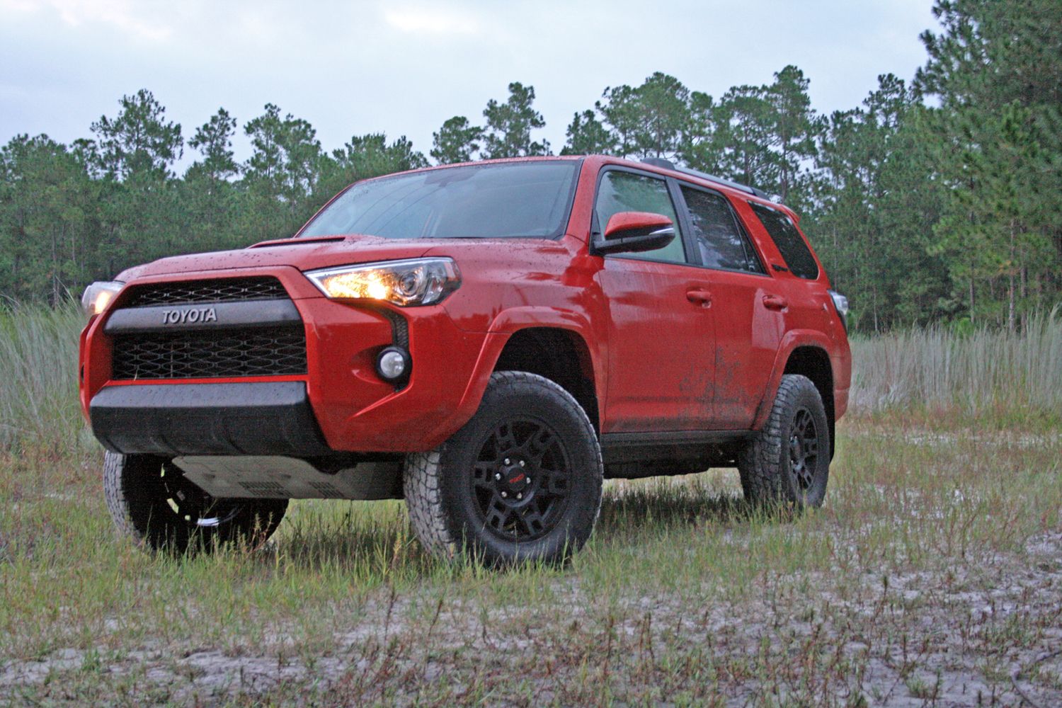 2014 Toyota 4Runner TRD Pro vs. Jeep Wrangler Unlimited