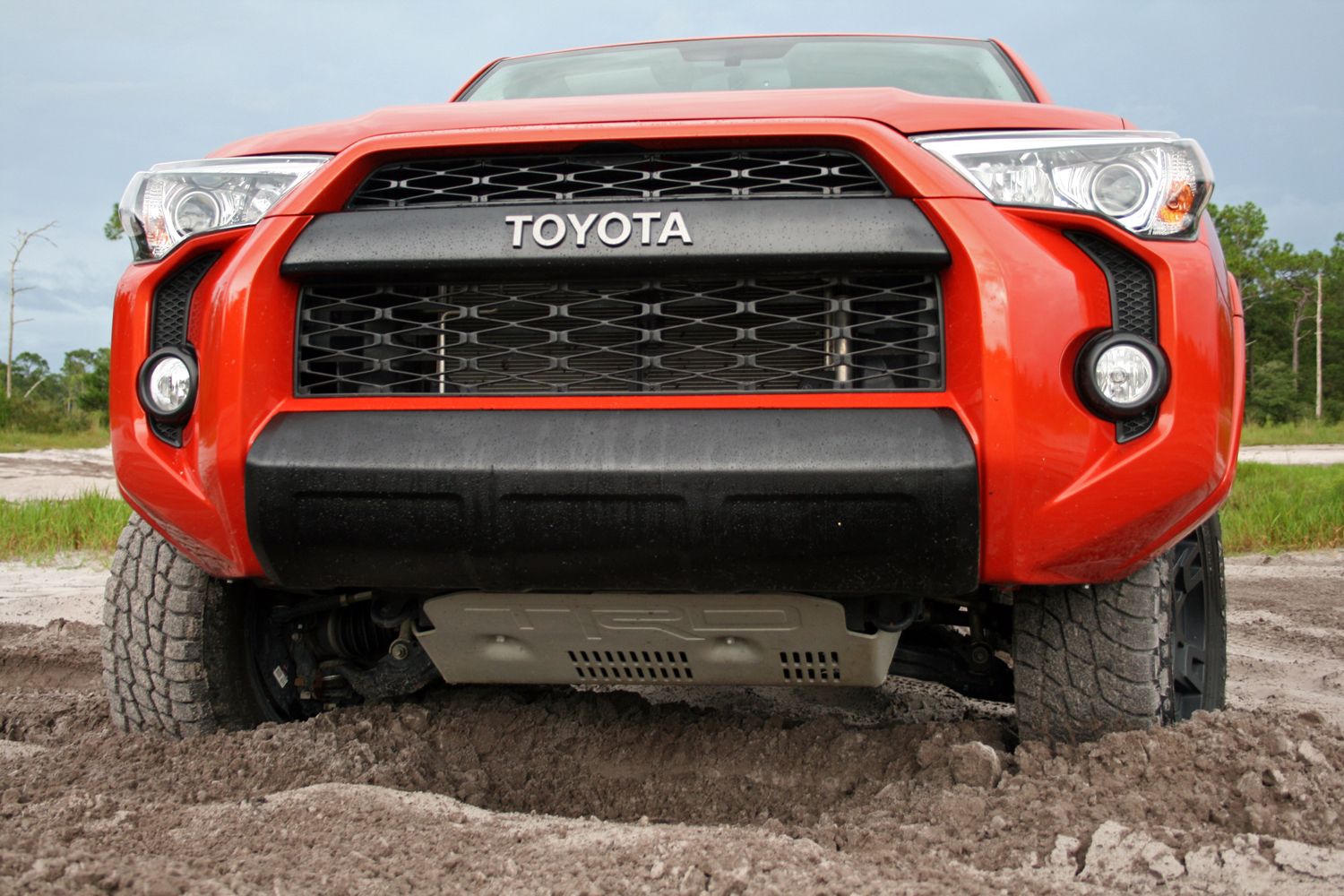 2014 Toyota 4Runner TRD Pro vs. Jeep Wrangler Unlimited