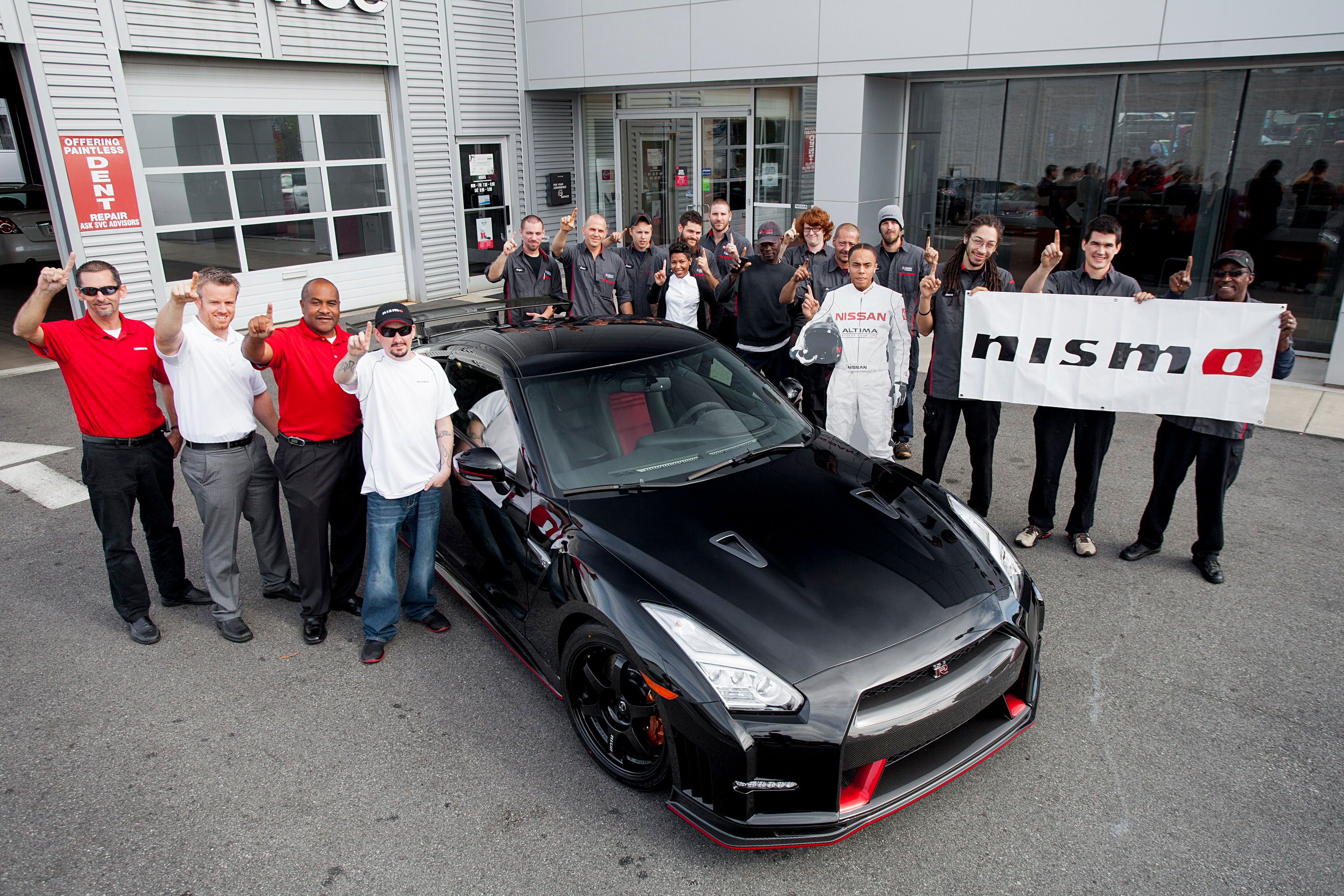 Video: First 2015 Nissan GT-R NISMO Delivered to the U.S.