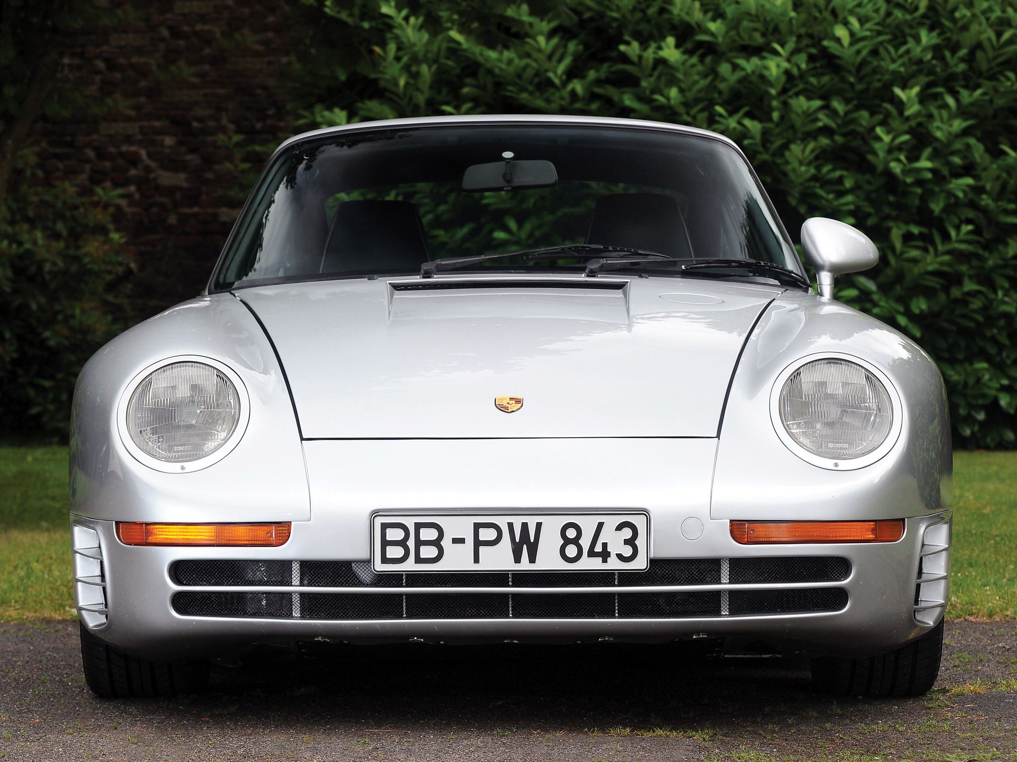 Here's Why Porsche will Bring back the 959 in 2019