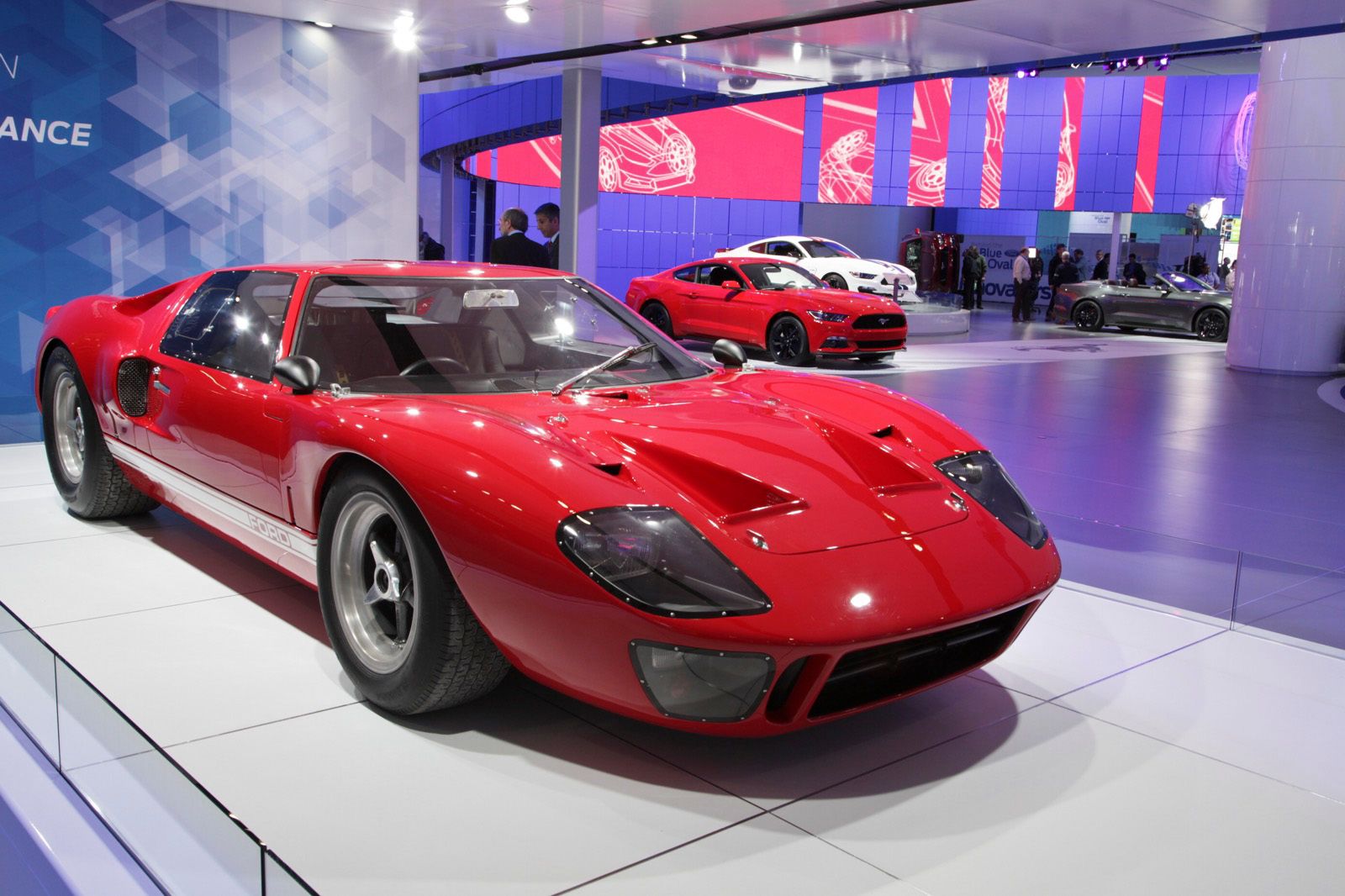 Ford GT - Performance, Price, and Photos