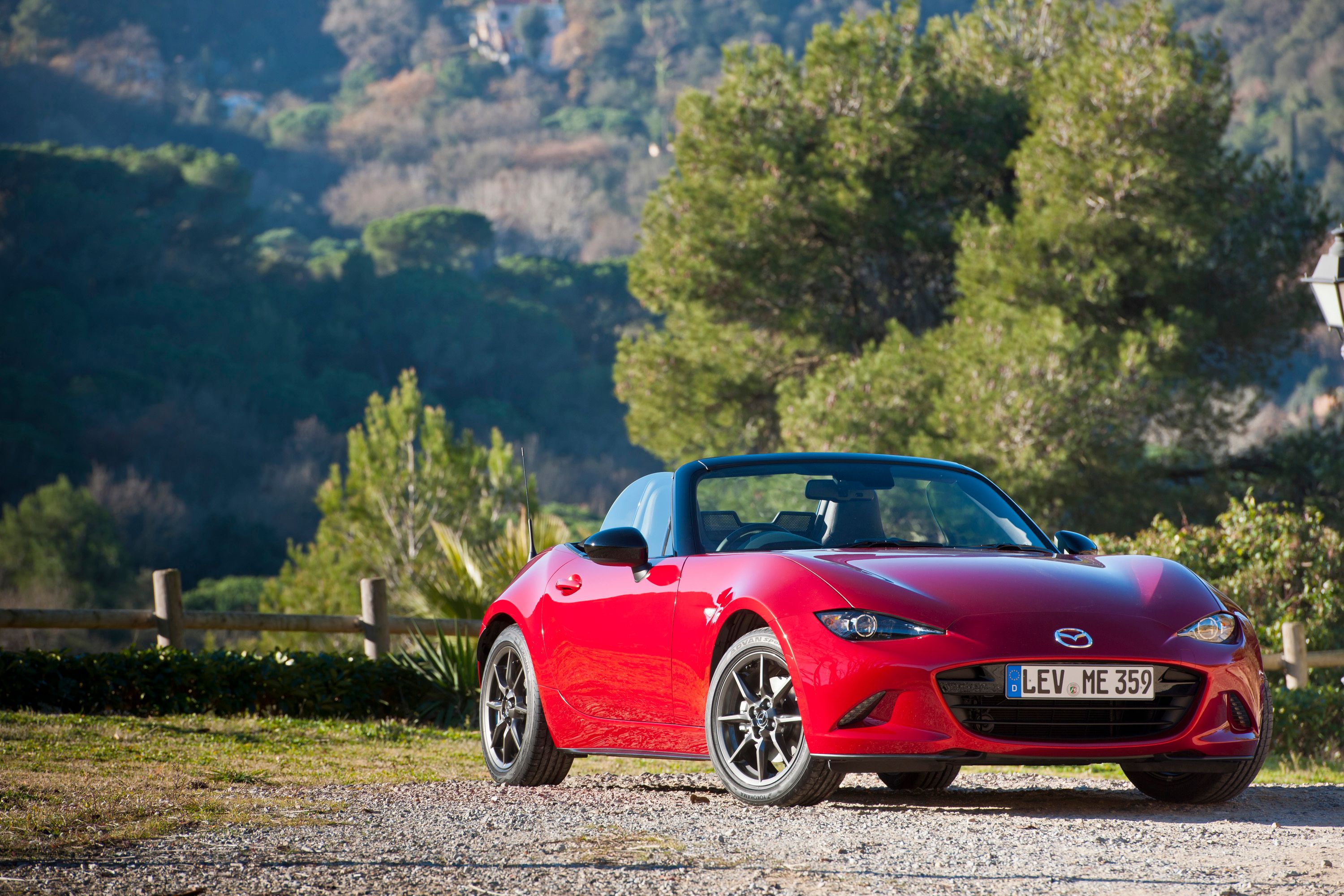 2016 Mazda Miata VS 2015 Porsche Boxster
