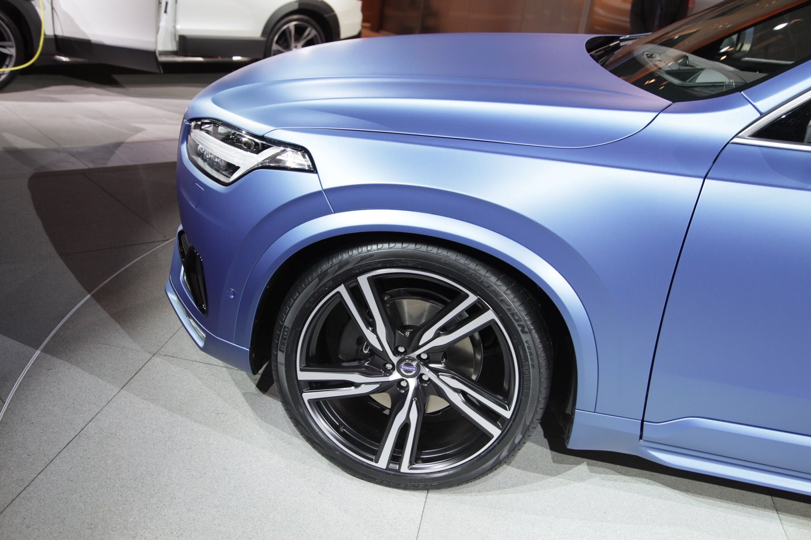 2016 Volvo XC90 R-Design