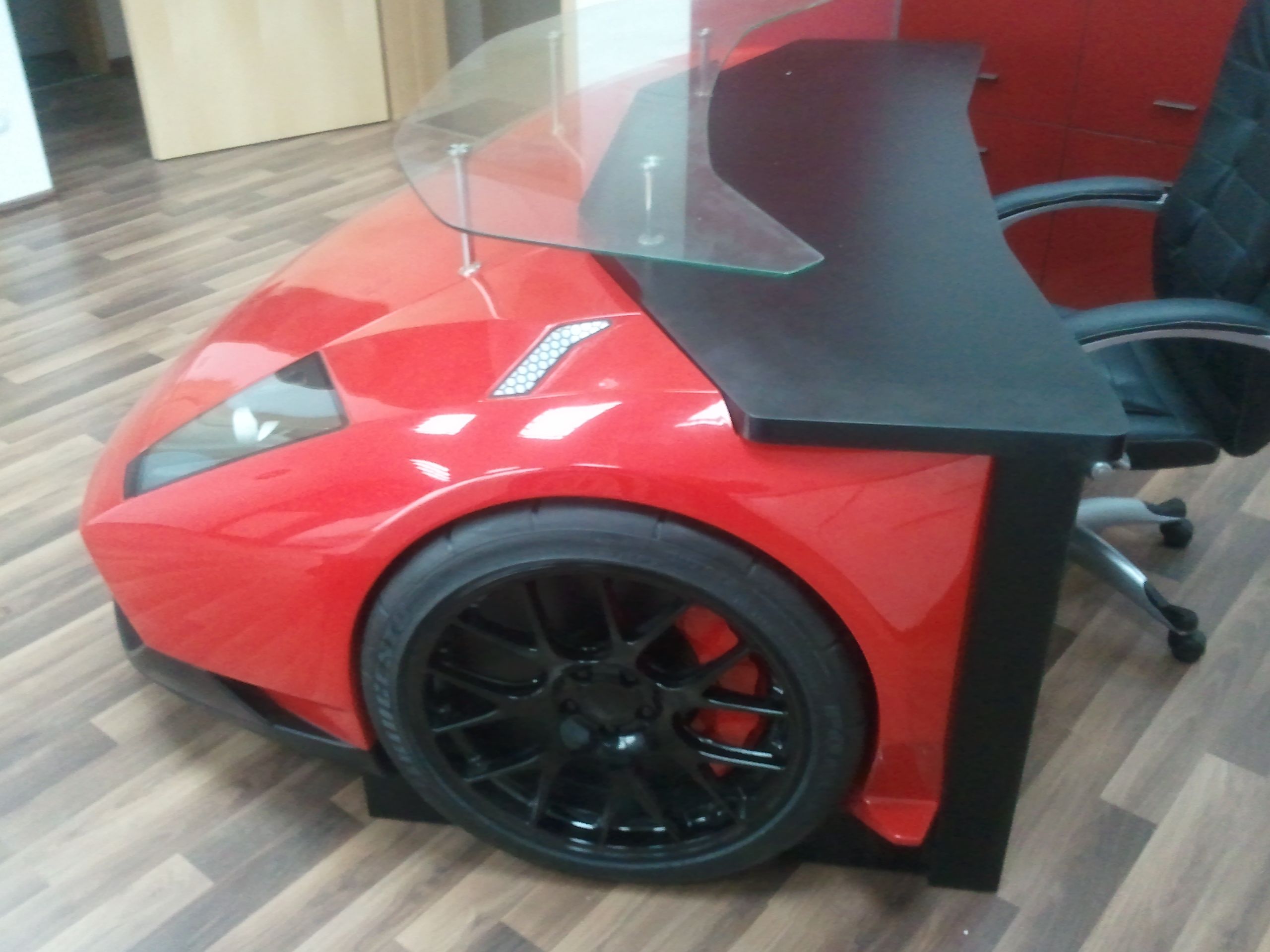 These Racing-Inspired Desks Are Perfect Gifts