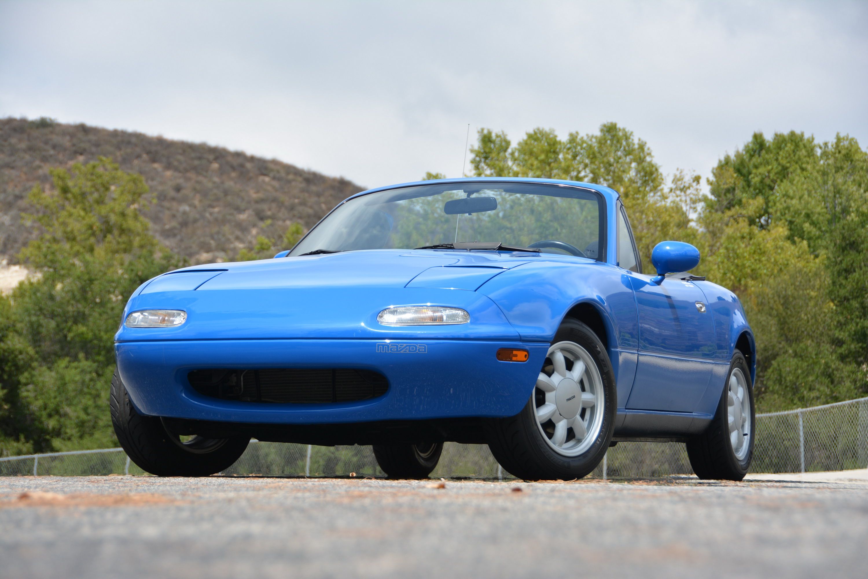 Mazda MX-5 - Performance, Price, and Photos