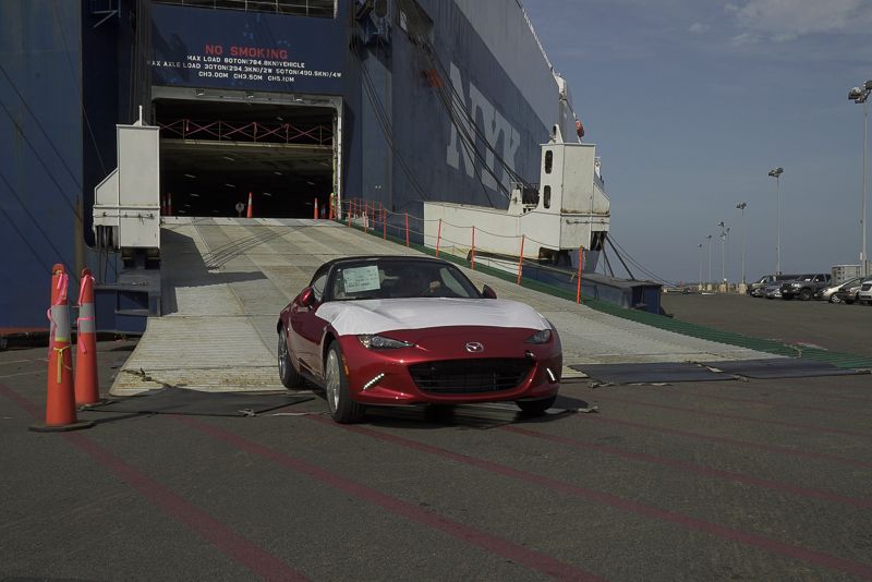 First Mazda MX-5 Delivered To The U.S.: Video