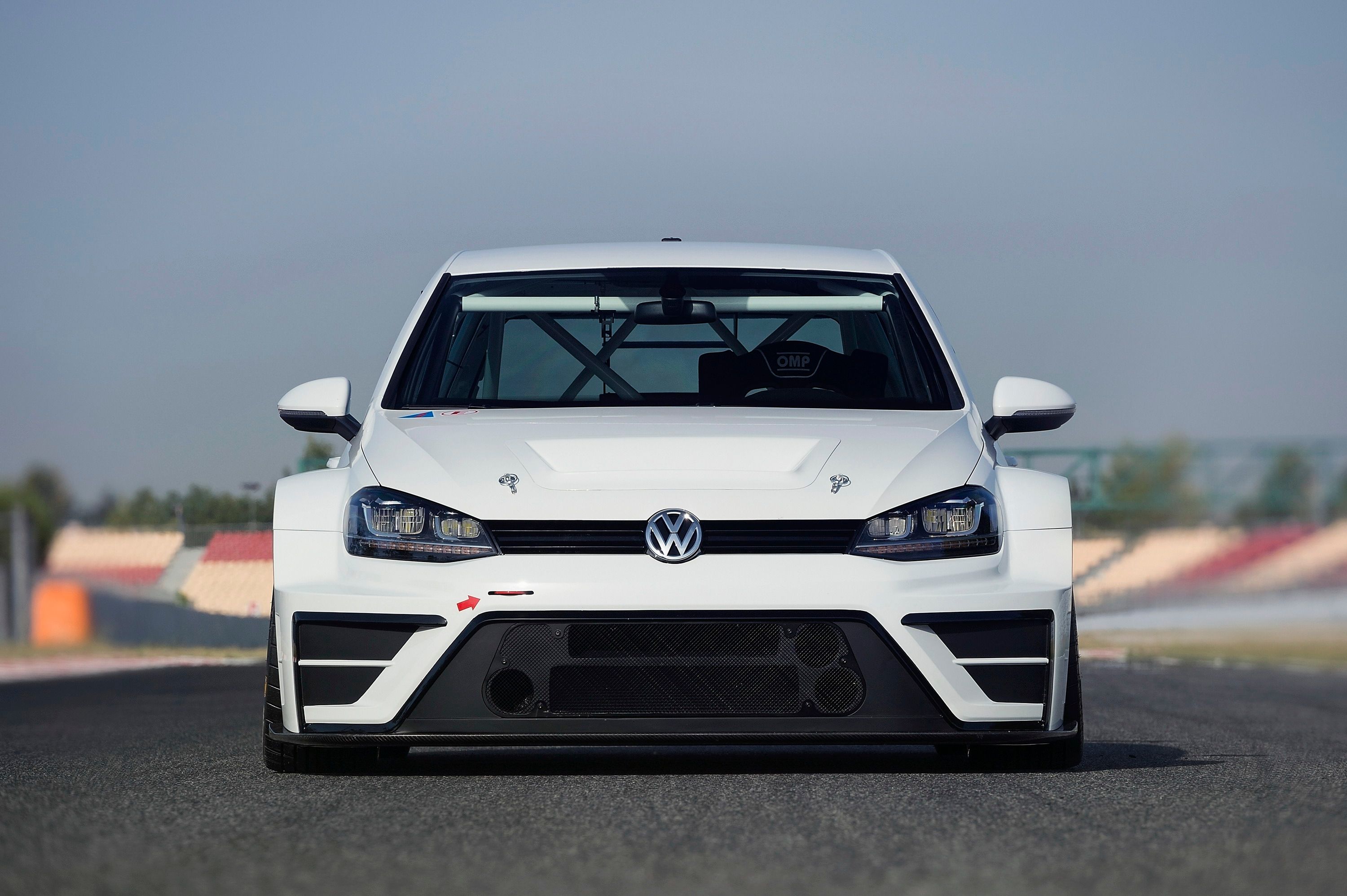 2016 Volkswagen Golf TCR