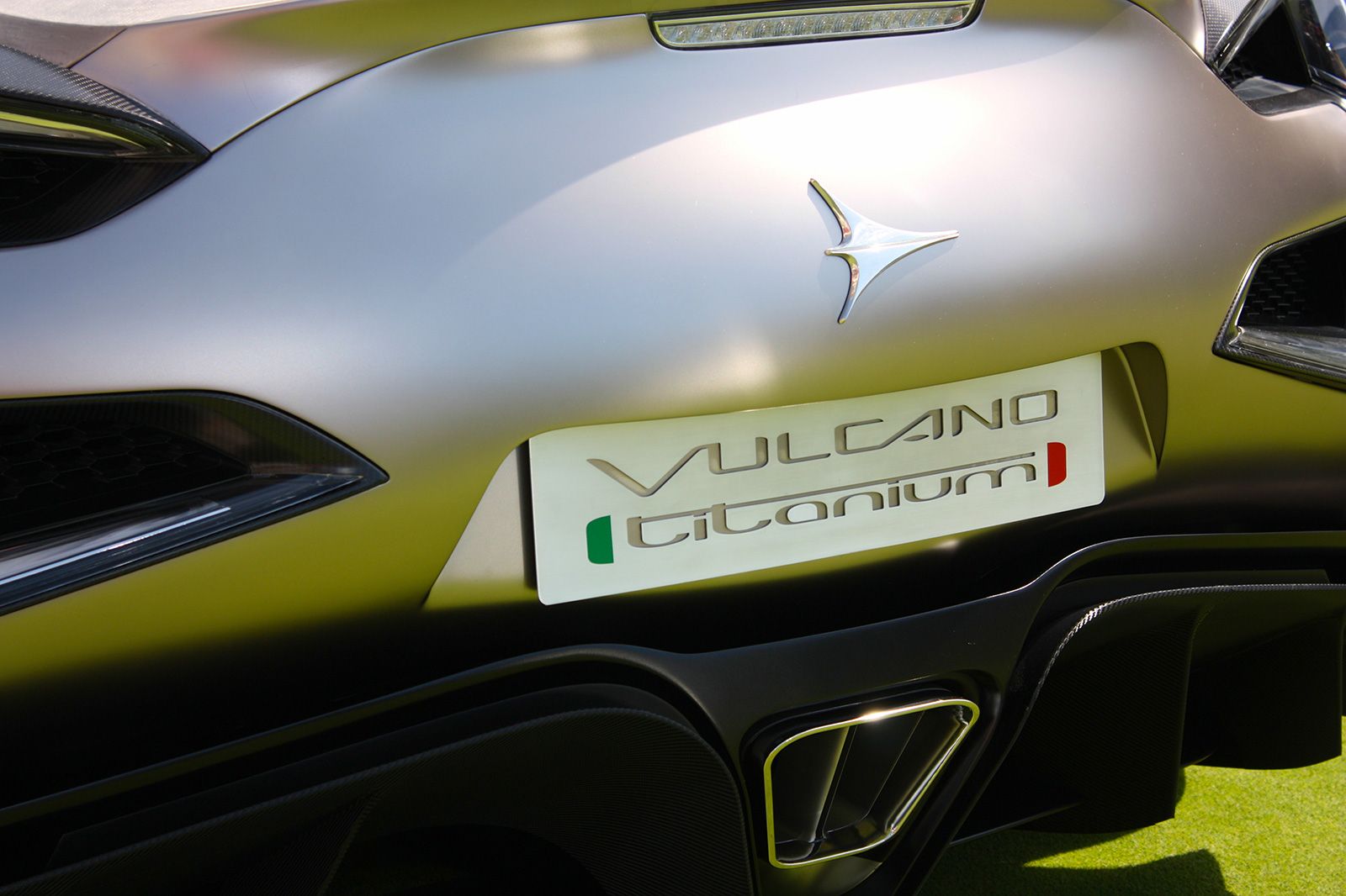 2016 Icona Vulcano Titanium