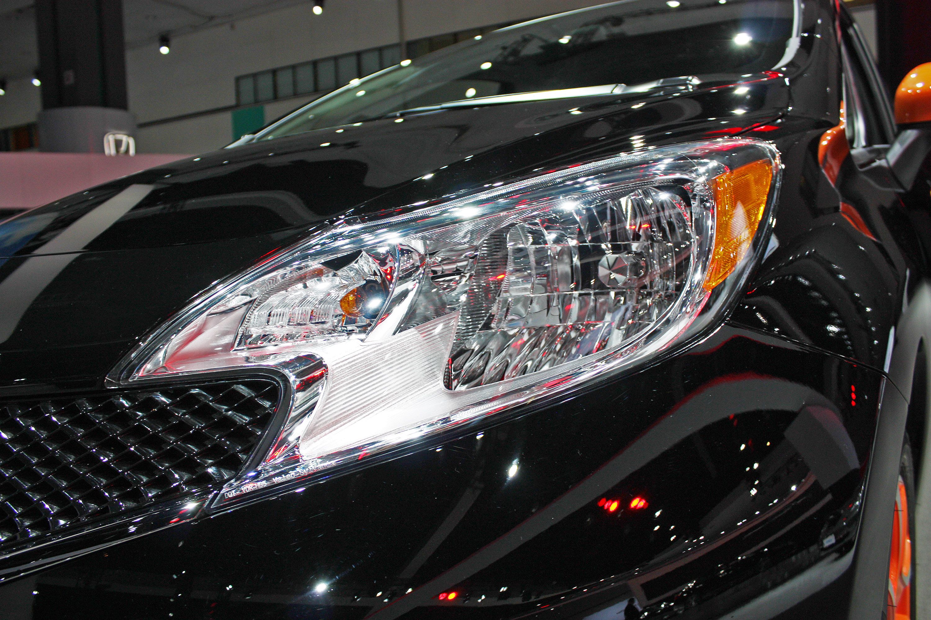 2016 Nissan Versa Note Color Studio