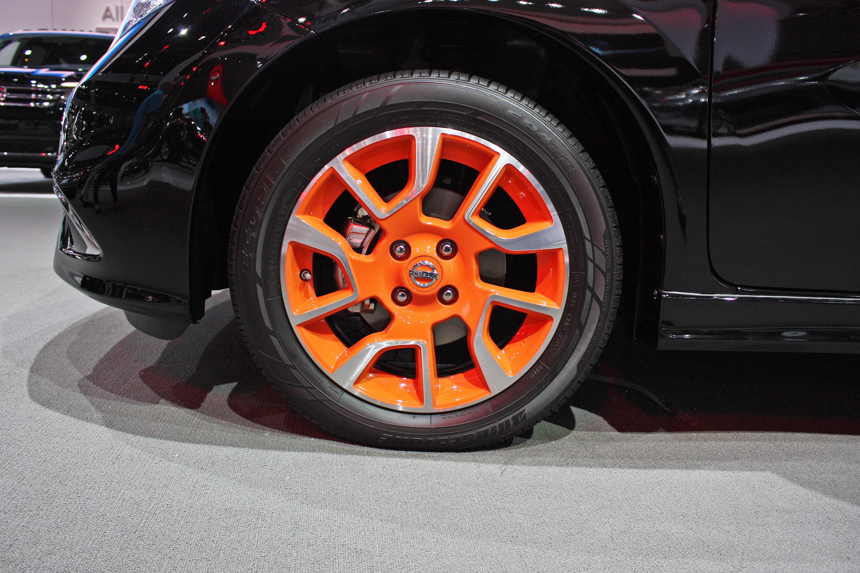 2016 Nissan Versa Note Color Studio