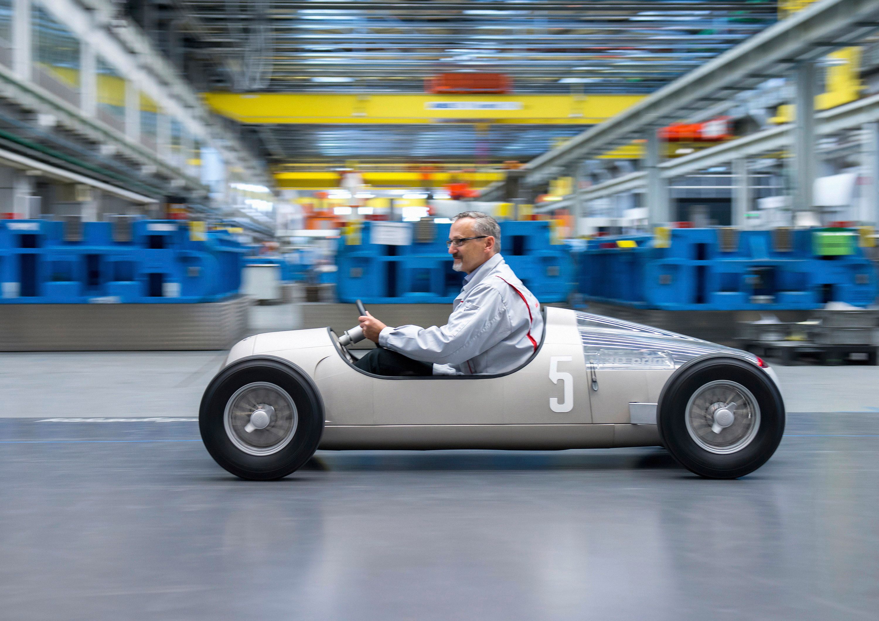 Audi Uses 3D Printer To Create "Auto Union Typ C" At 1:2 Scale