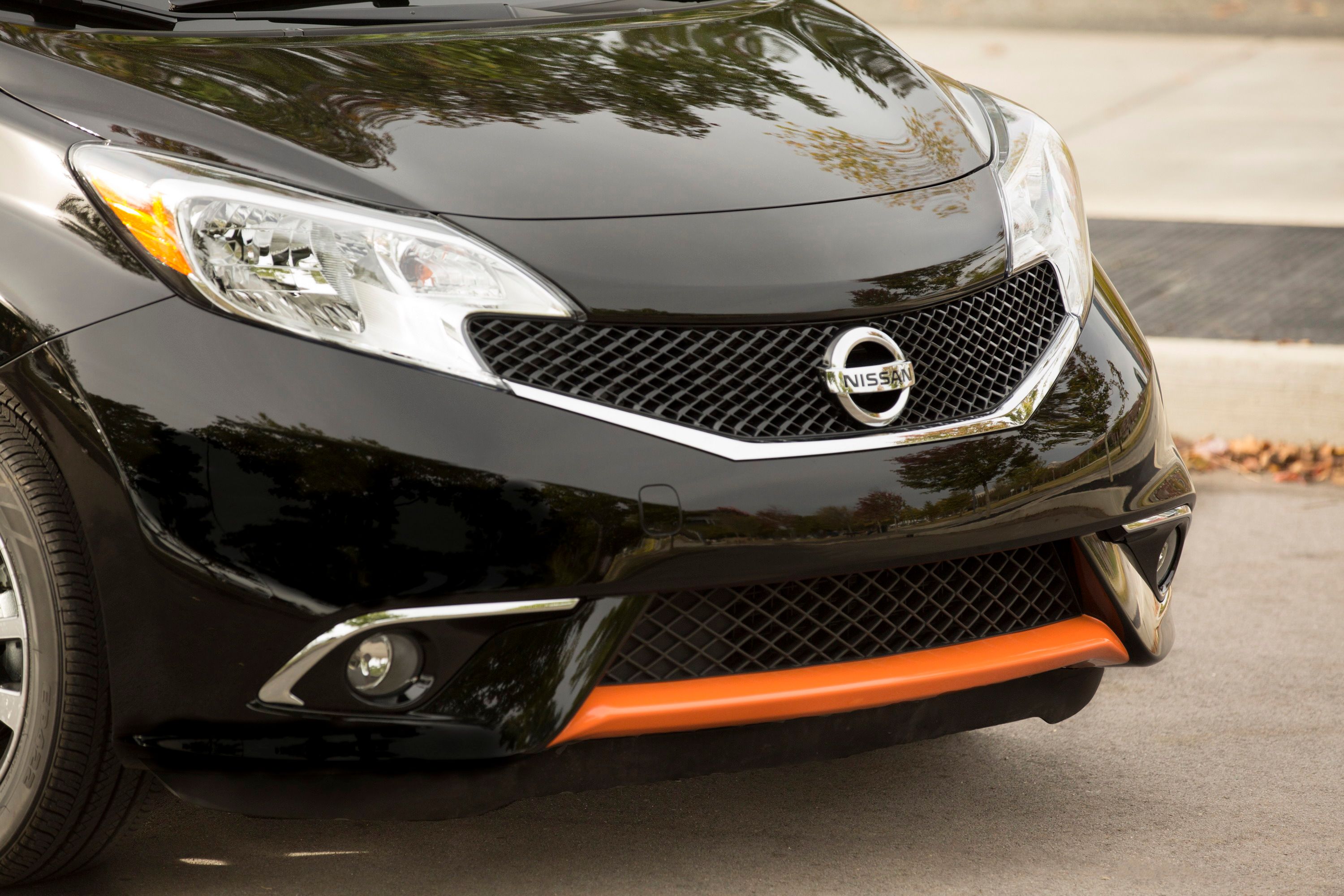 2016 Nissan Versa Note Color Studio