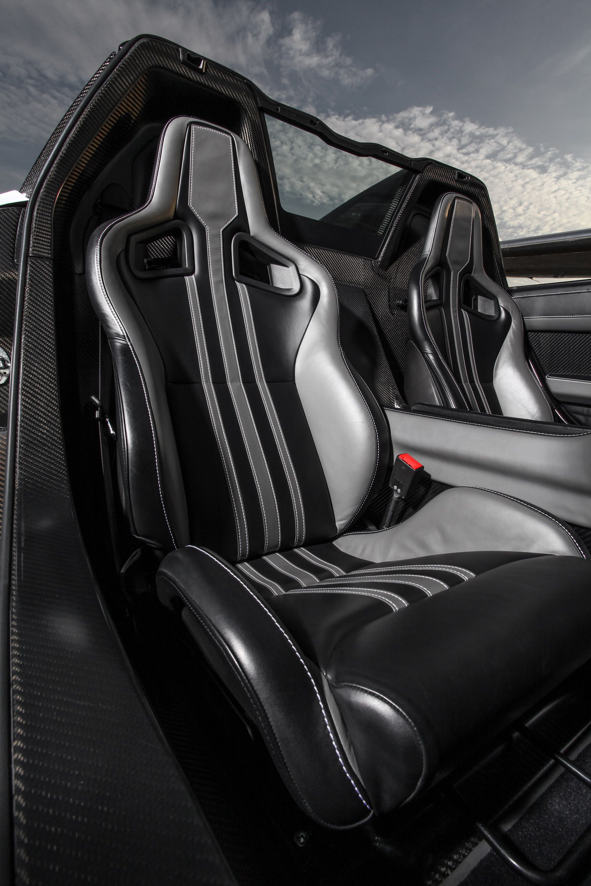 2016 Roding Roadster R1 by Dähler Design & Technik