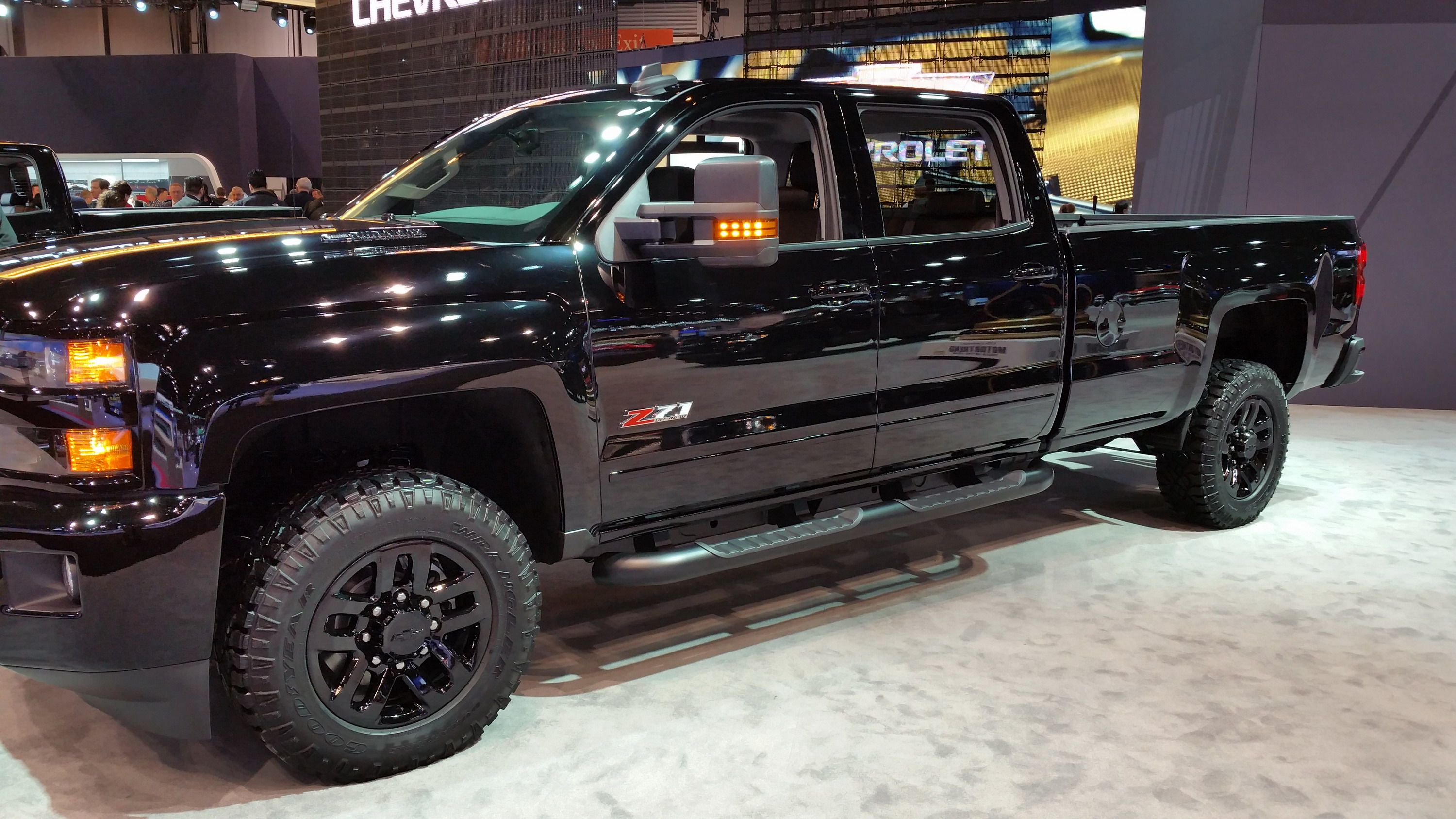 2016 Chevrolet Silverado 2500 HD Z71 Midnight Edition