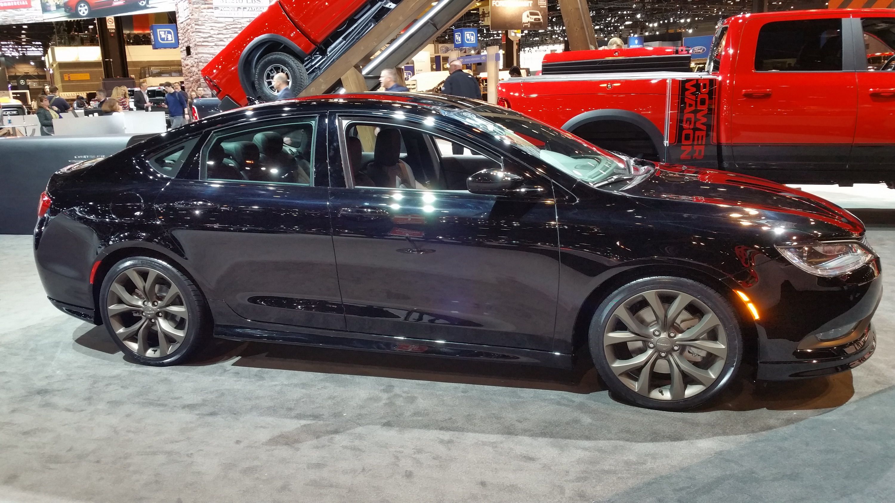 2016 Chrysler 200S Alloy Edition